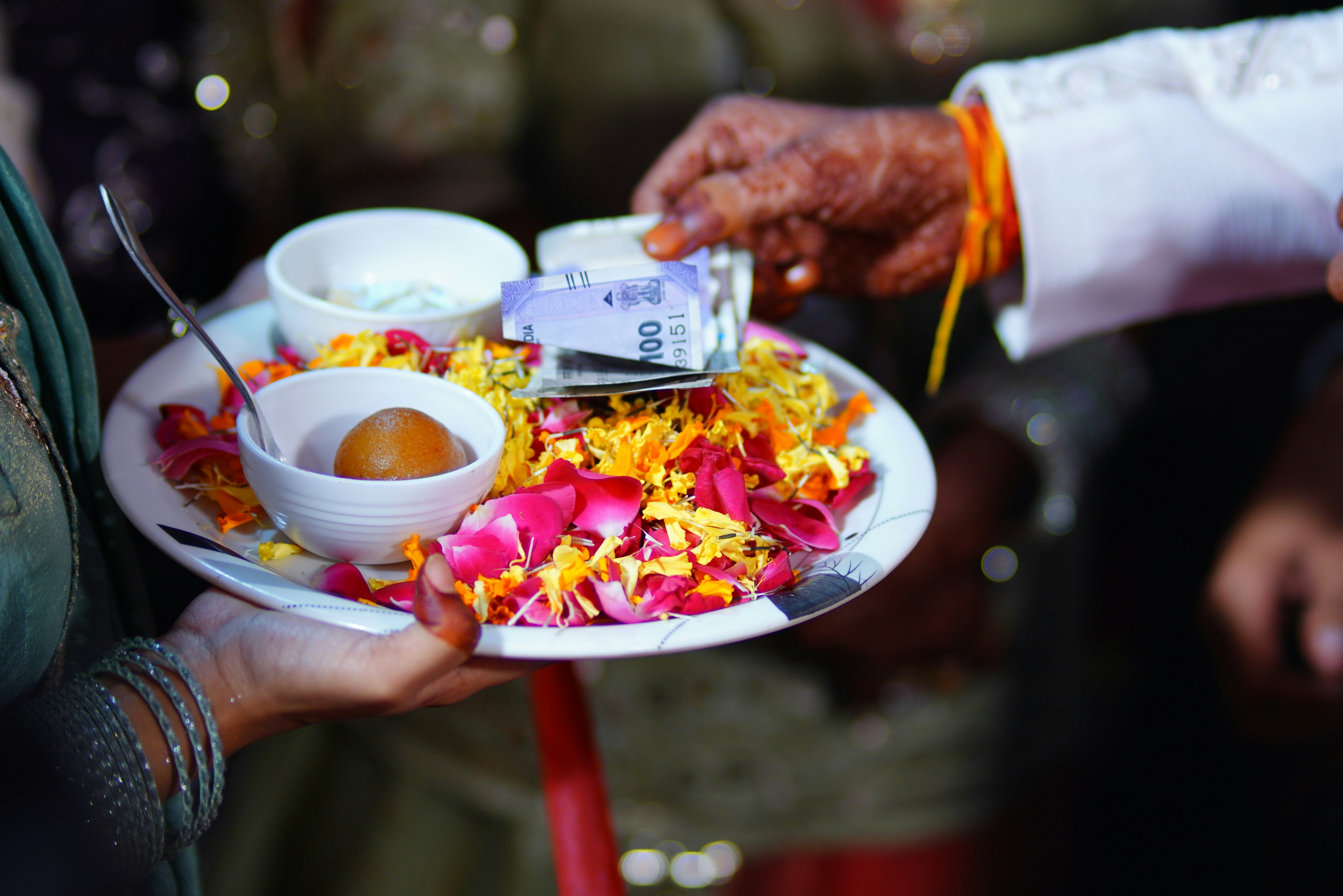 Flowered Plate of Offerings with Handing Money