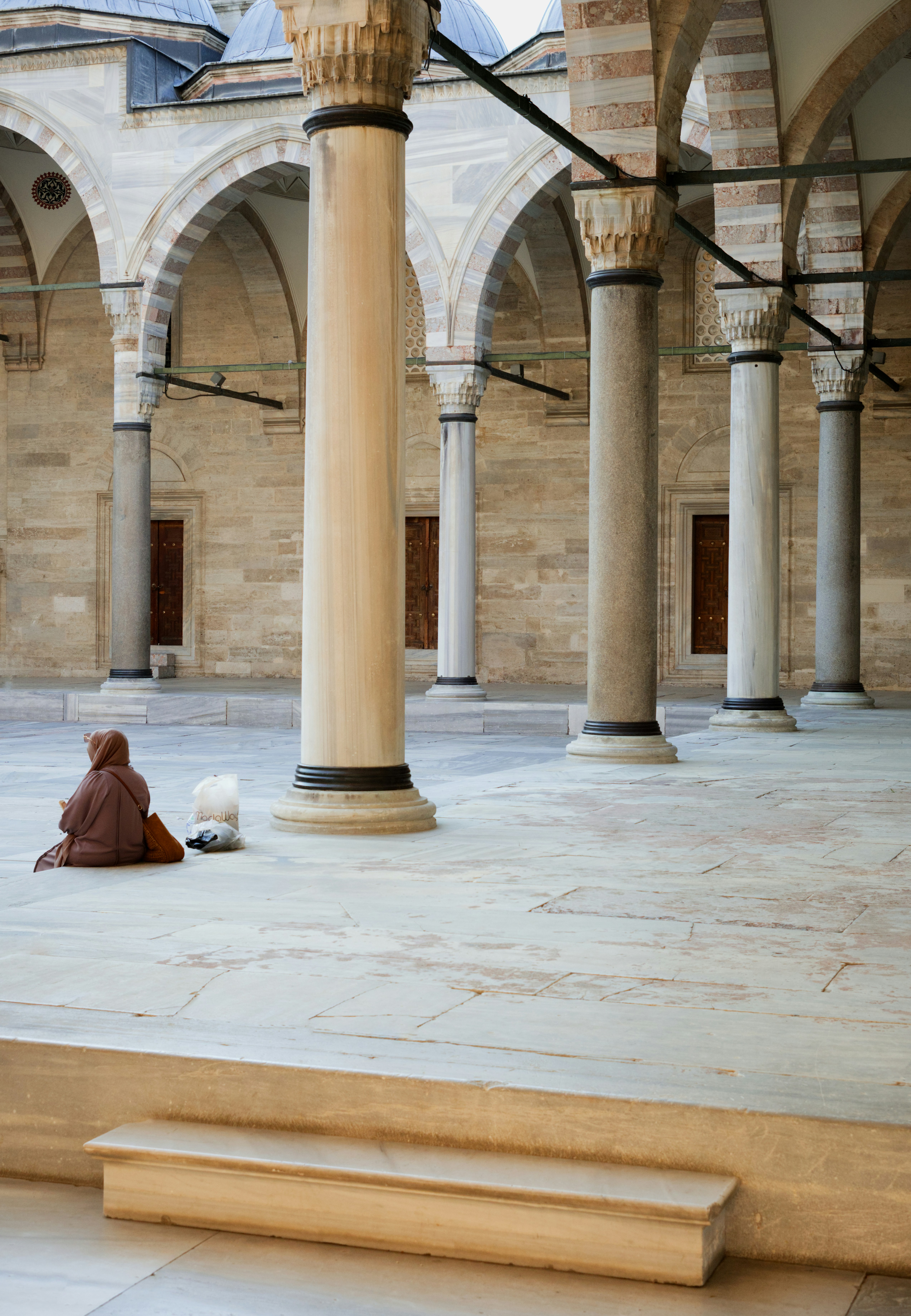 Silent Meeting Under Marble Arches