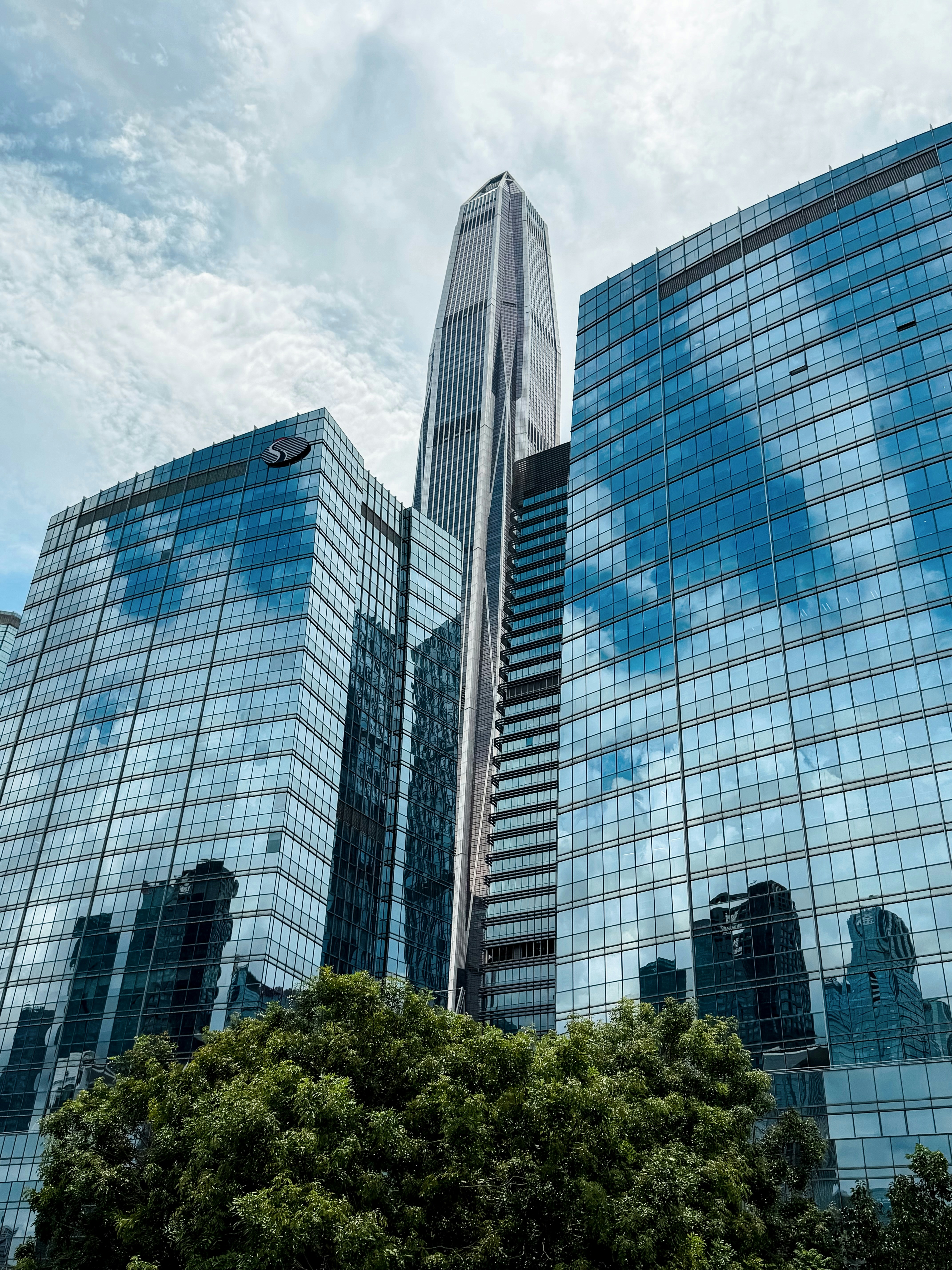 Skyward Glass: A Skyscraper Grid Reflecting the City