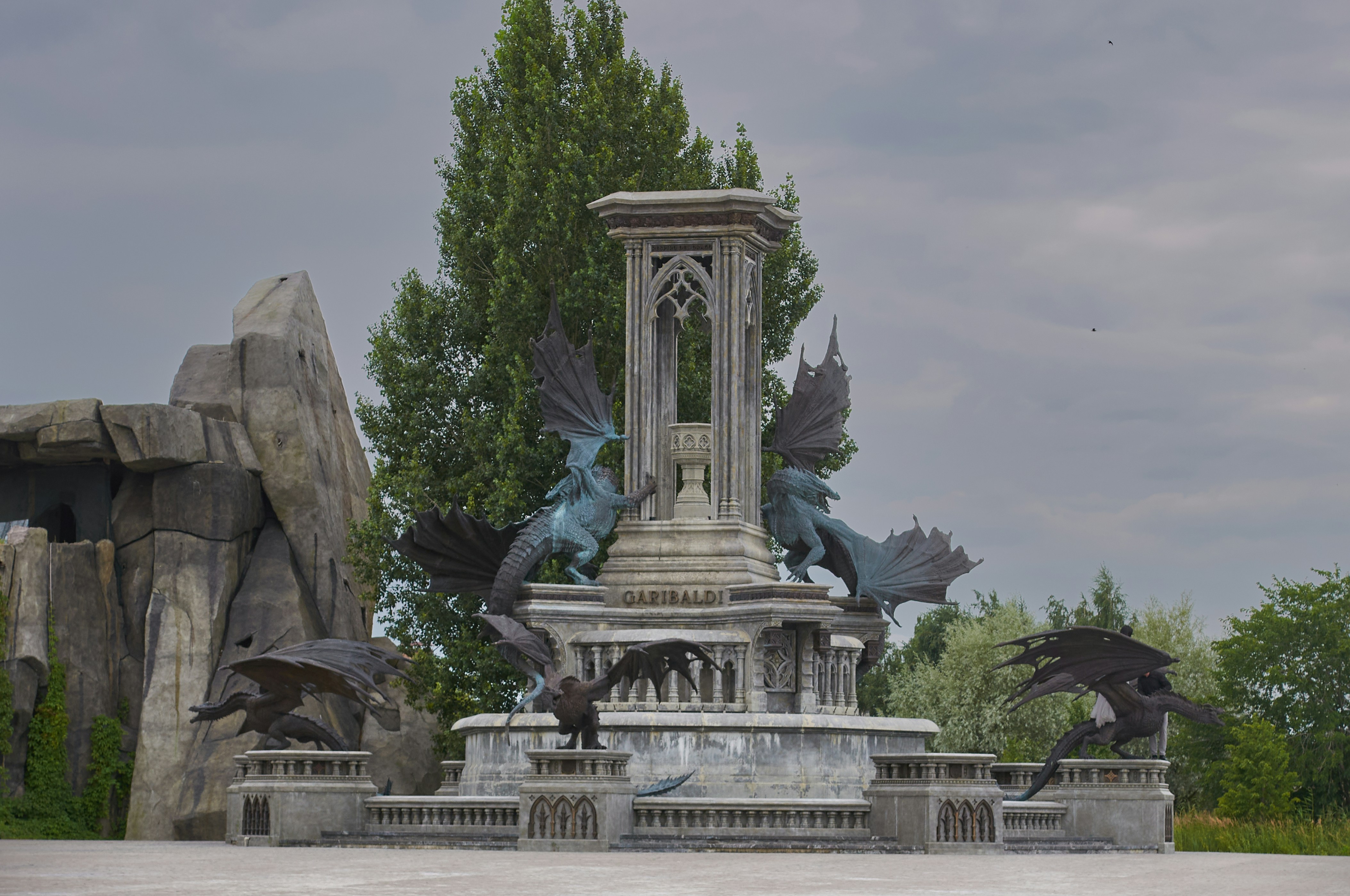 Dragon Wings and Stone Quiet: The Monumental Fountain at Rest