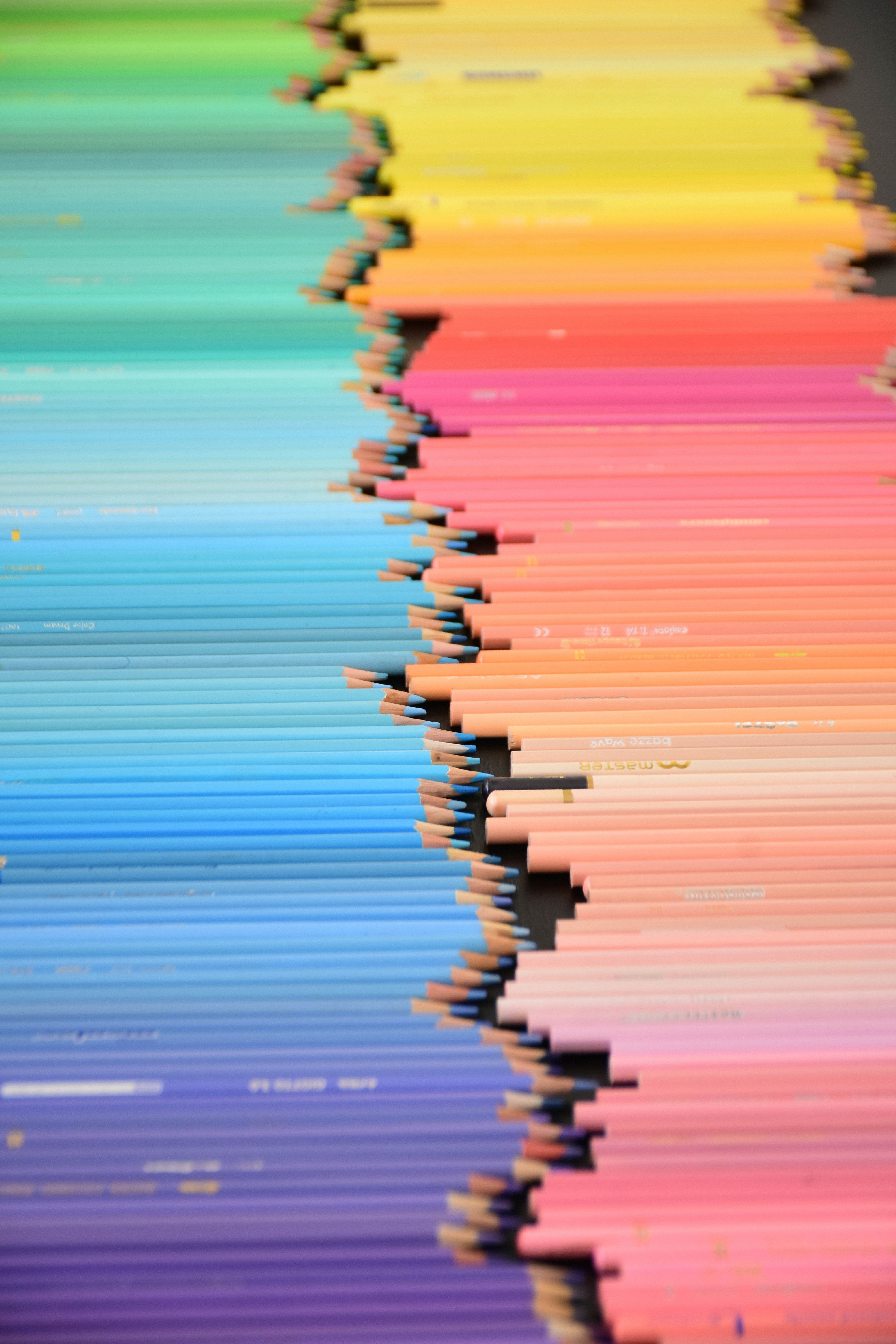 Color Strata: A Horizontal Melt of Hues