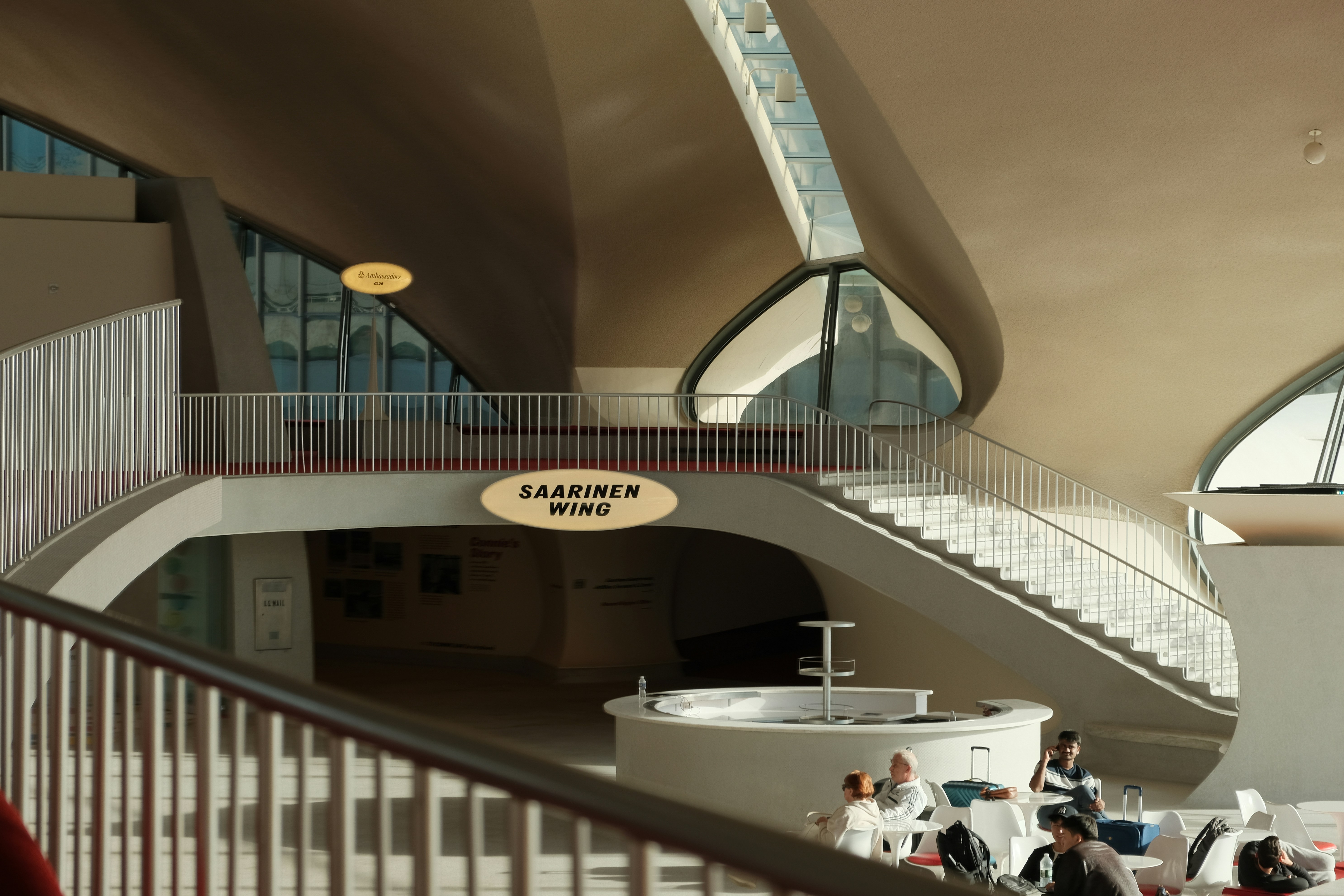  Saarinen Wing Atrium: Quiet Activity Under a soaring Ceiling