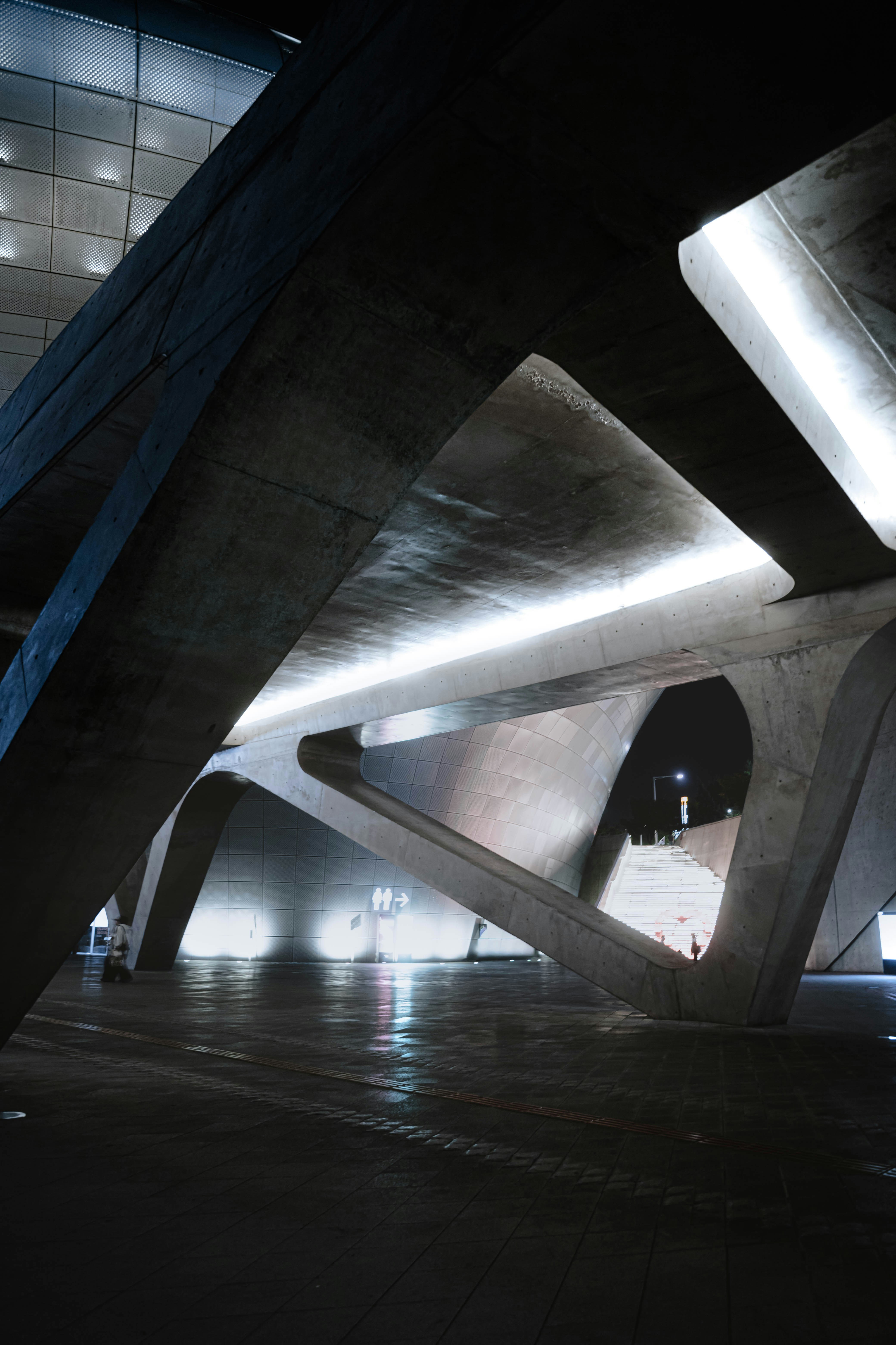 Concrete Geometry: Night under the Arches