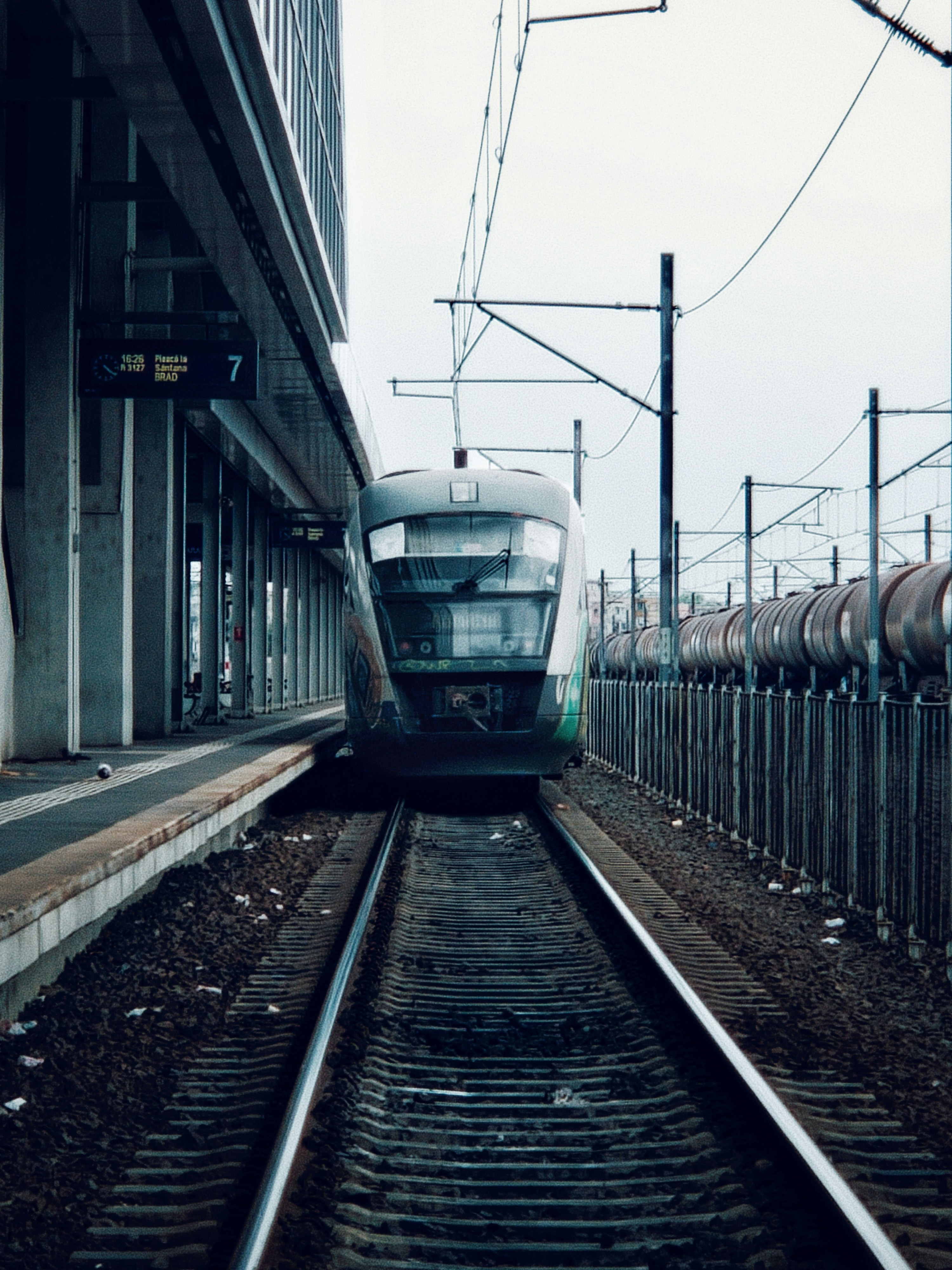 Siemens Desiro Classic DMU at Arad Central Train Station, Romania