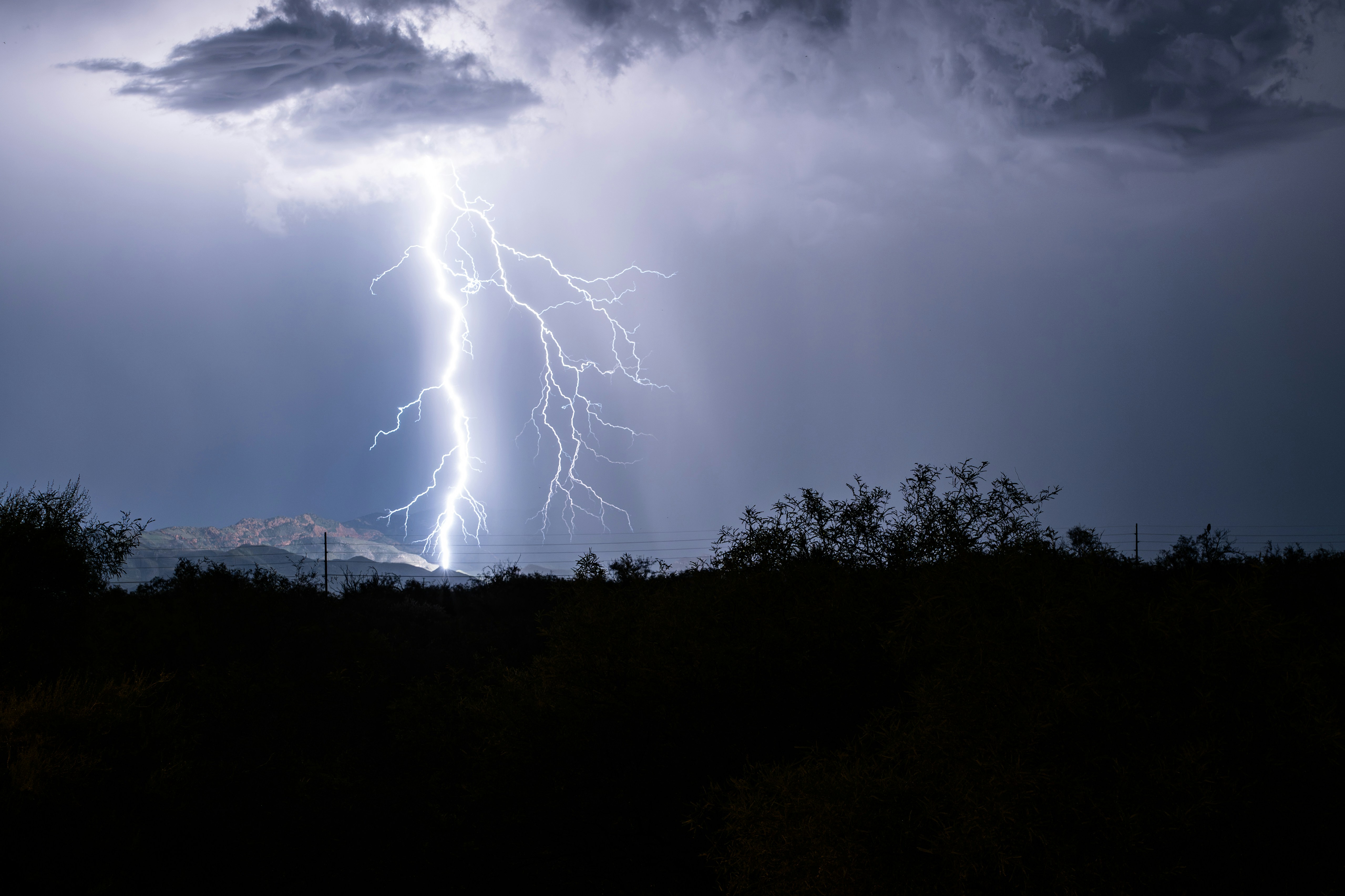 Lightning Crown over the Quiet Horizon