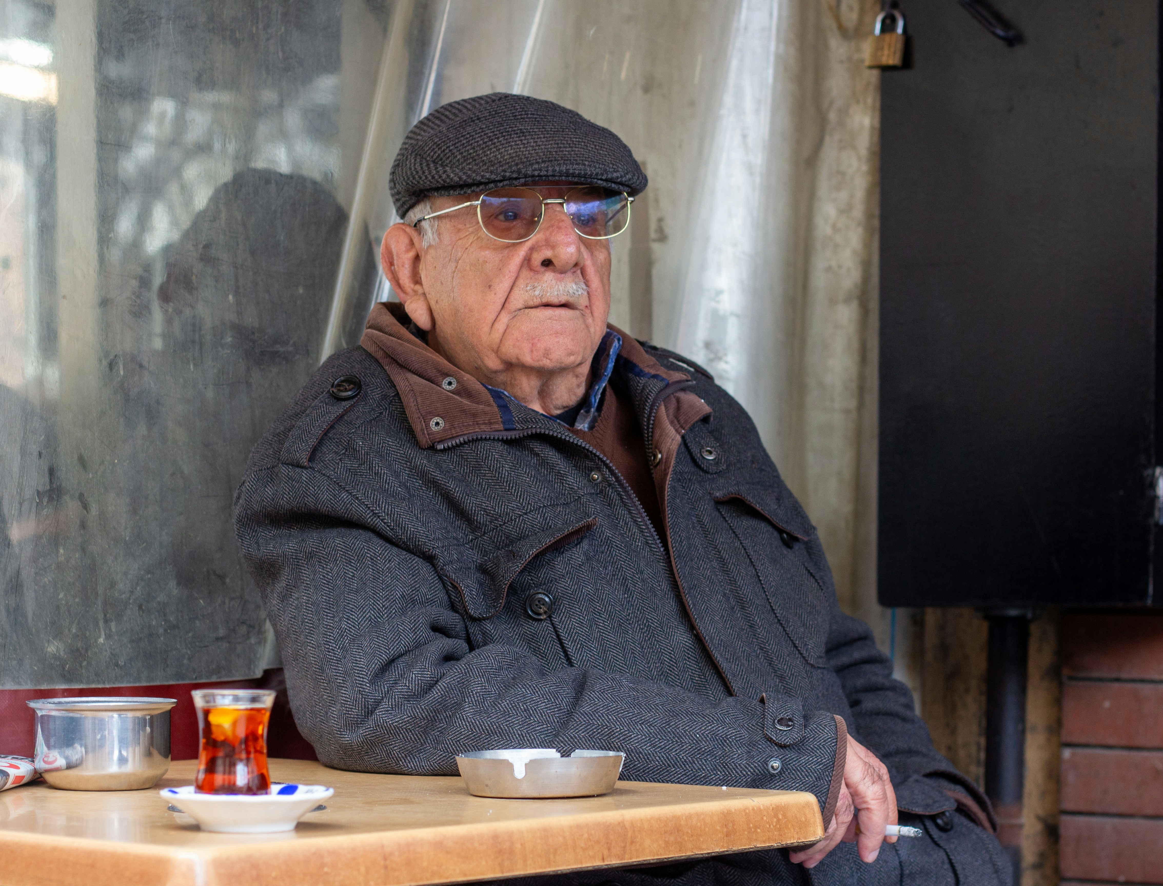 Seasoned Patience at the Streetcorner Café