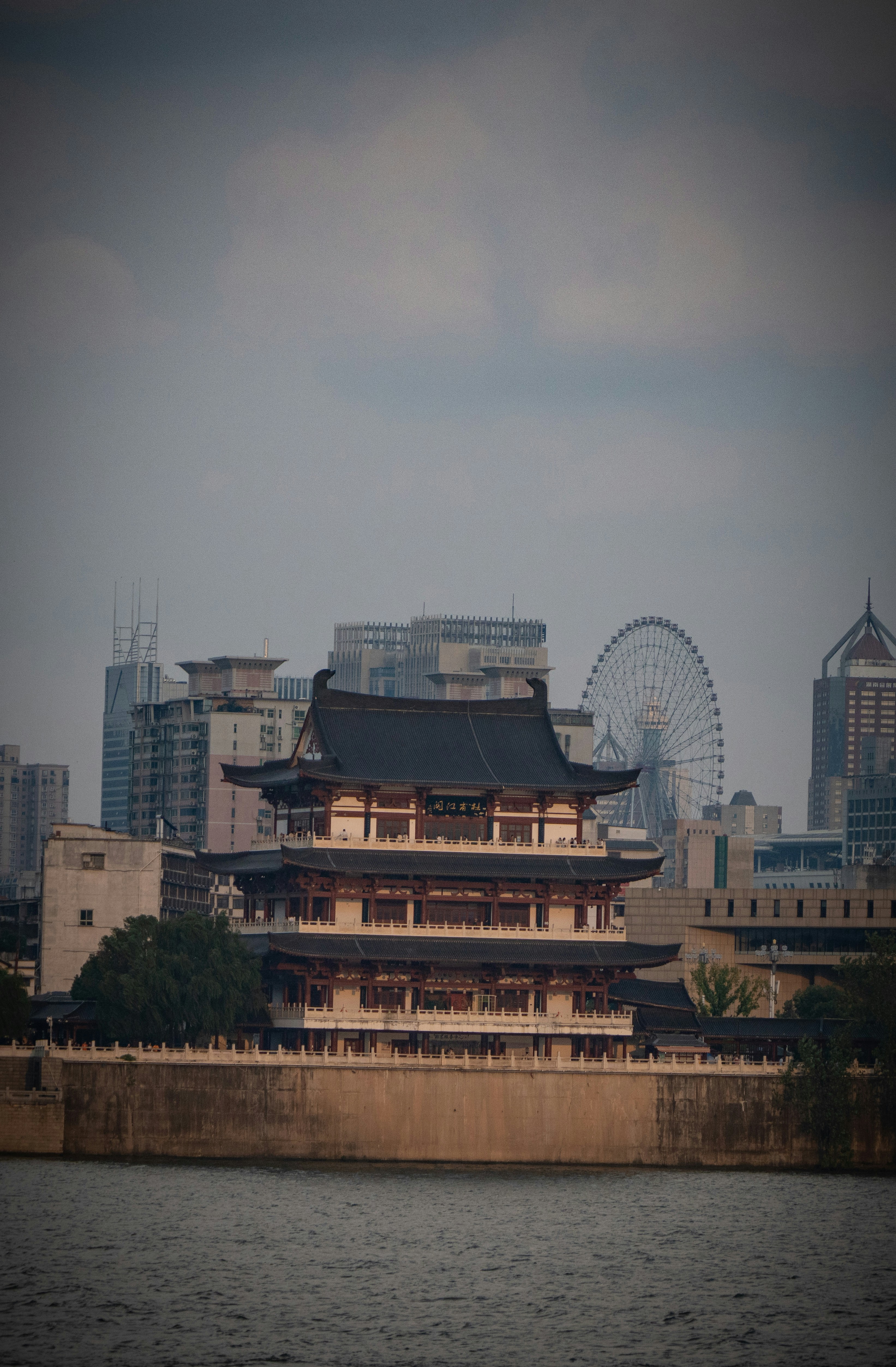 Temple on the Waterfront: A Quiet Balance Between Tradition and Skyline