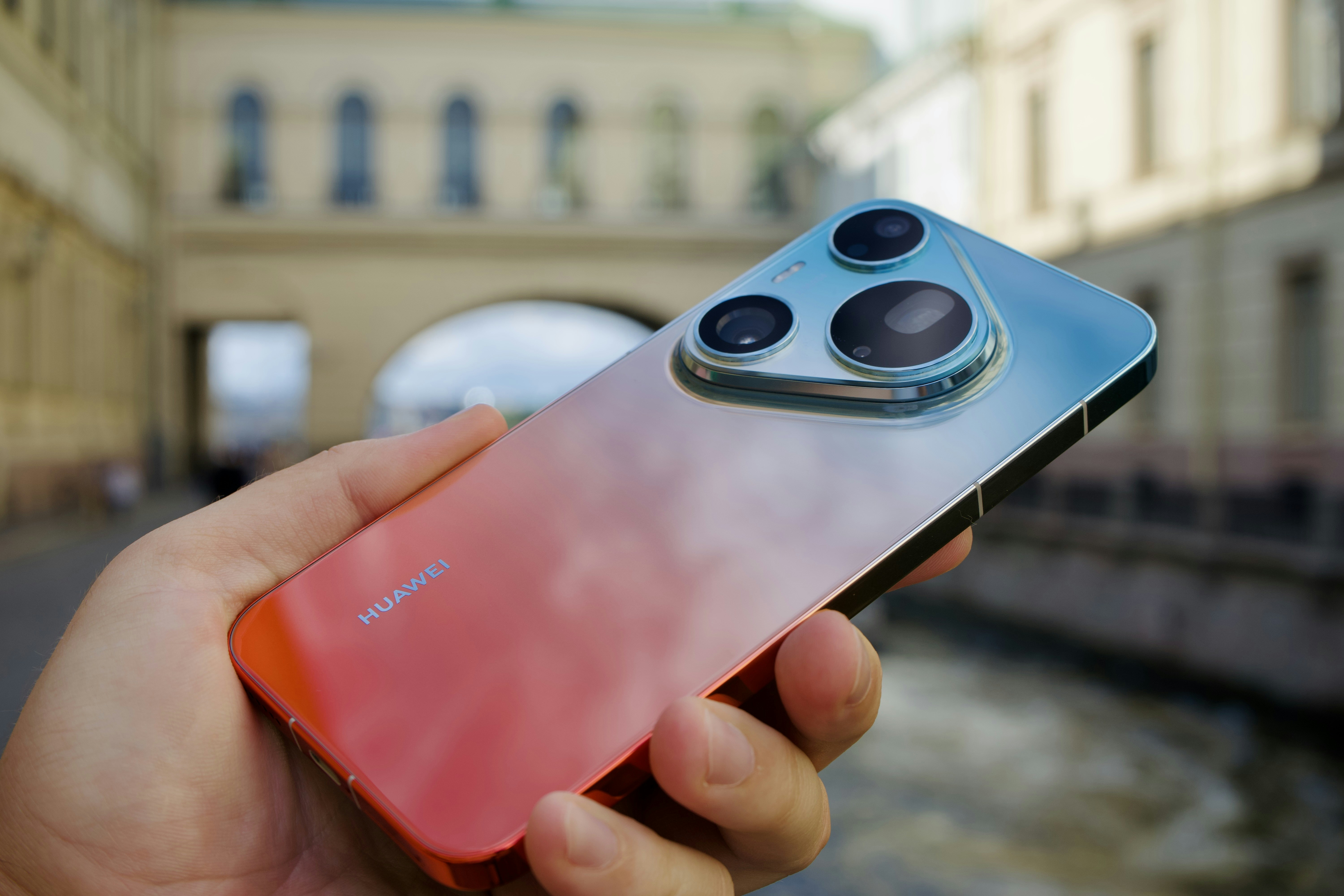 Gradient Horizon: A Handful of Colorful Tech