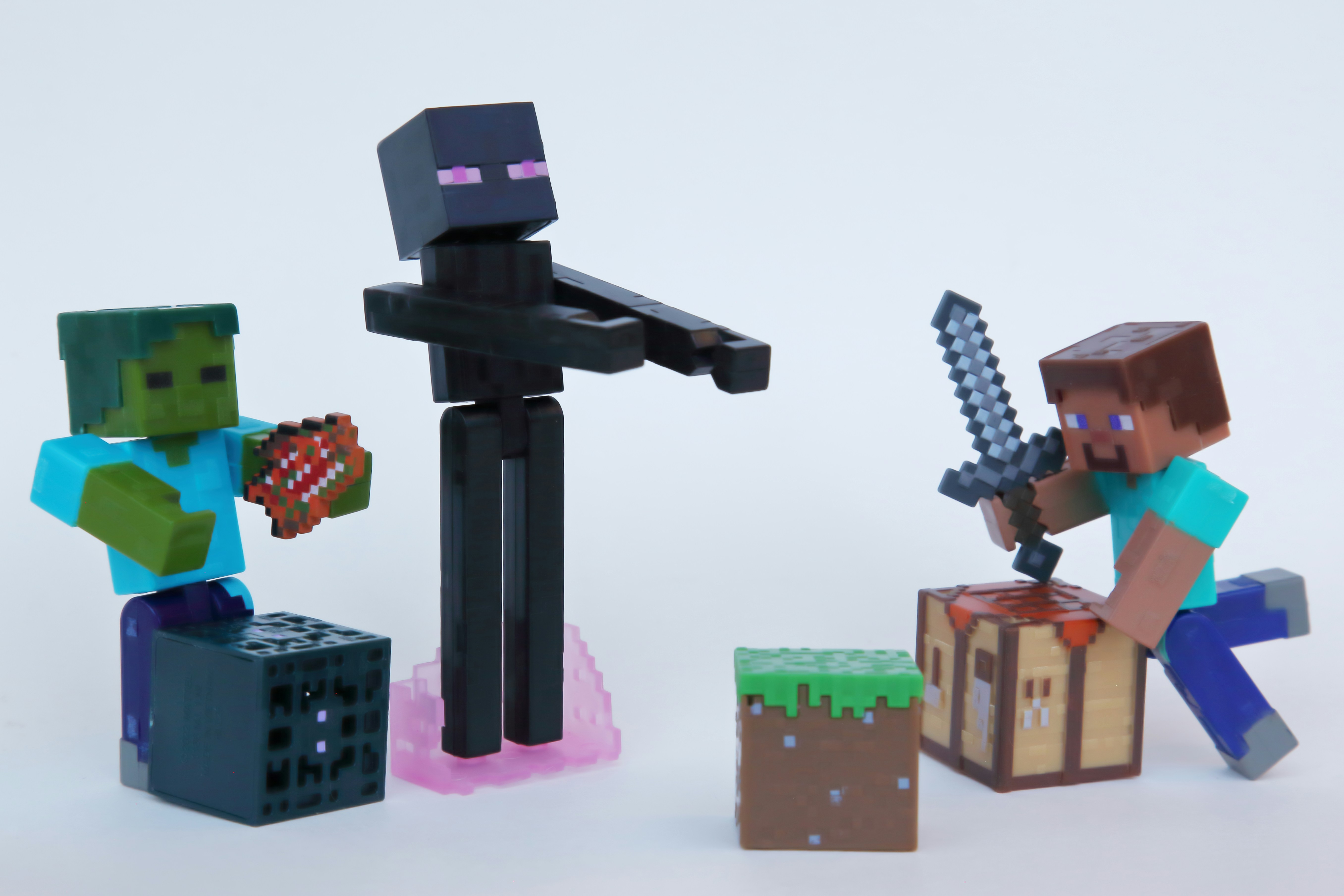 Minecraft figurines
