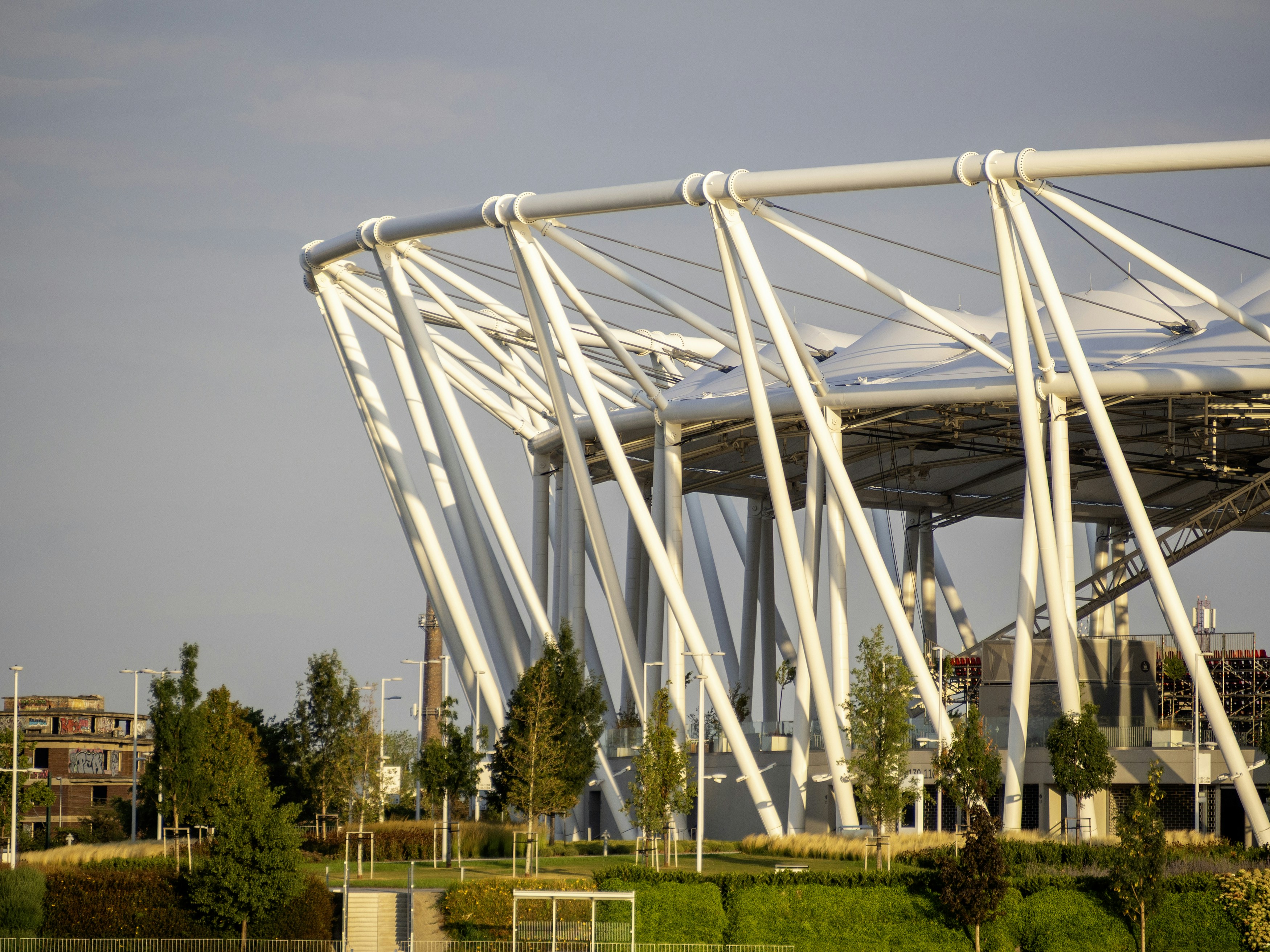 Angular Arches: A Modern Stadium Framework Framed at Dusk