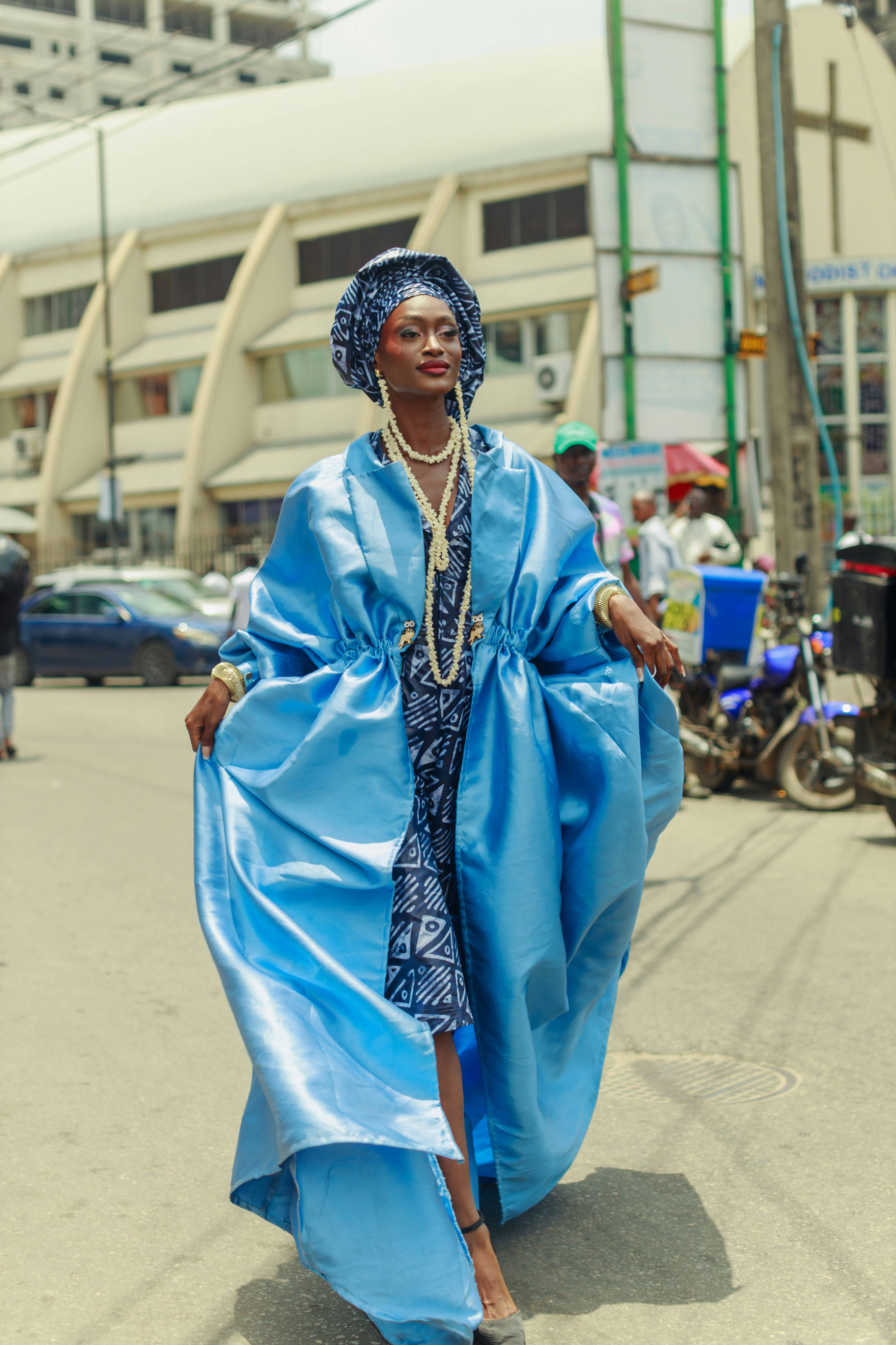 In Blue Velvet: A Bold Traditional Ensemble Walks Through the City