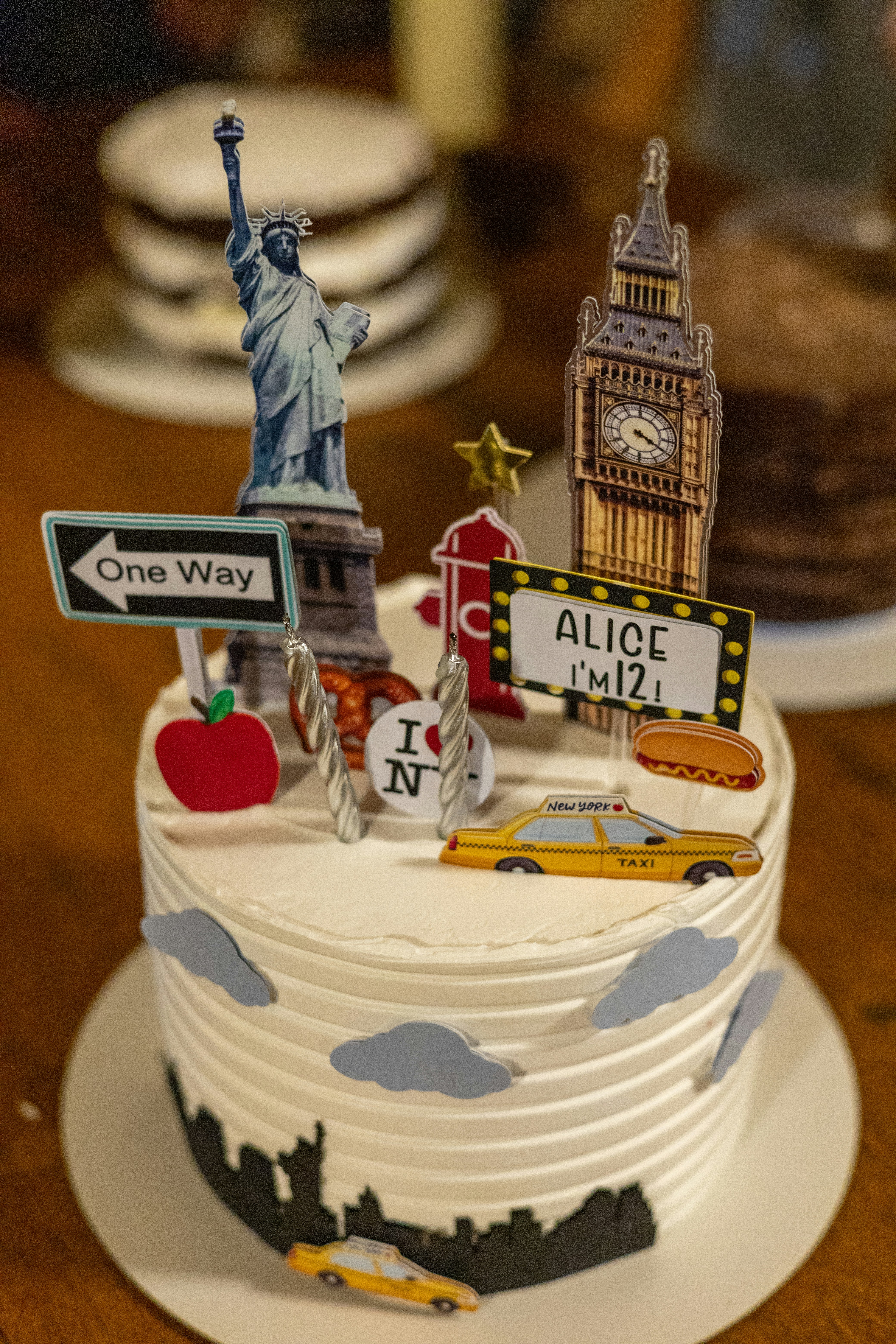 New York on a Tier: A Toy City Banked on a Layered Cake