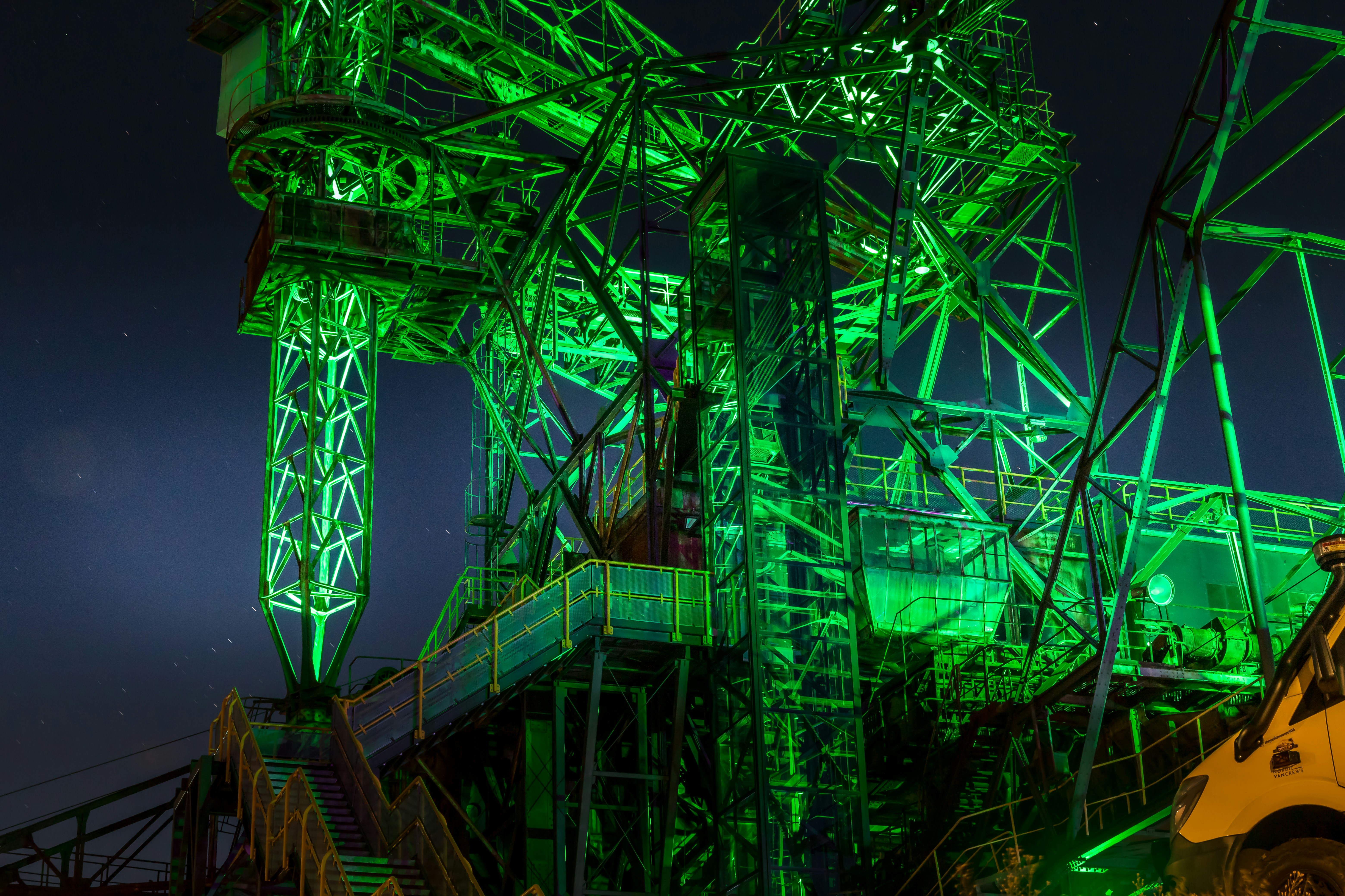 Neon Framework: Night Lift Under Emerald Skies