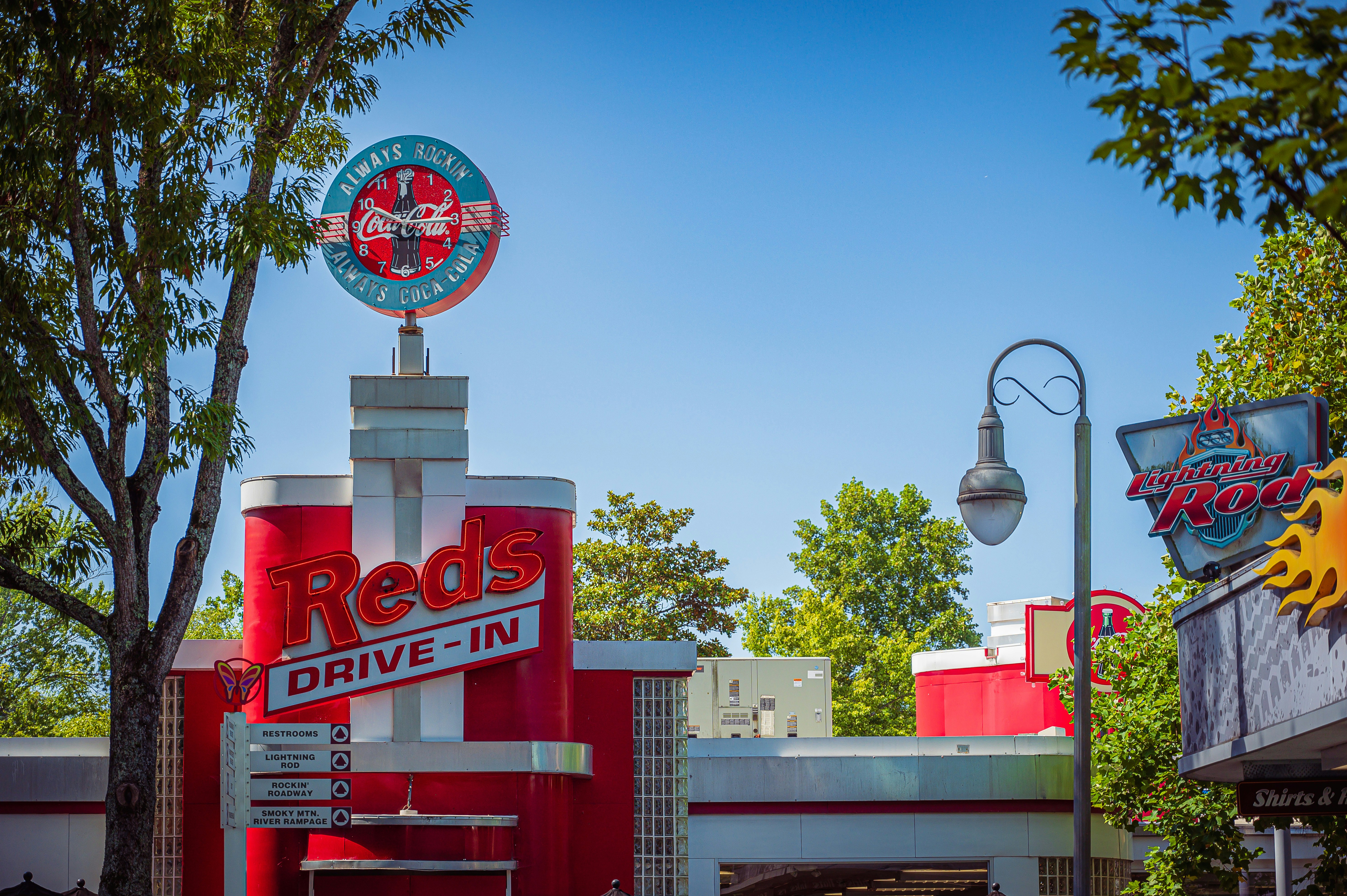 Red's Drive-In Neon Sign Under a Clear California Sky
