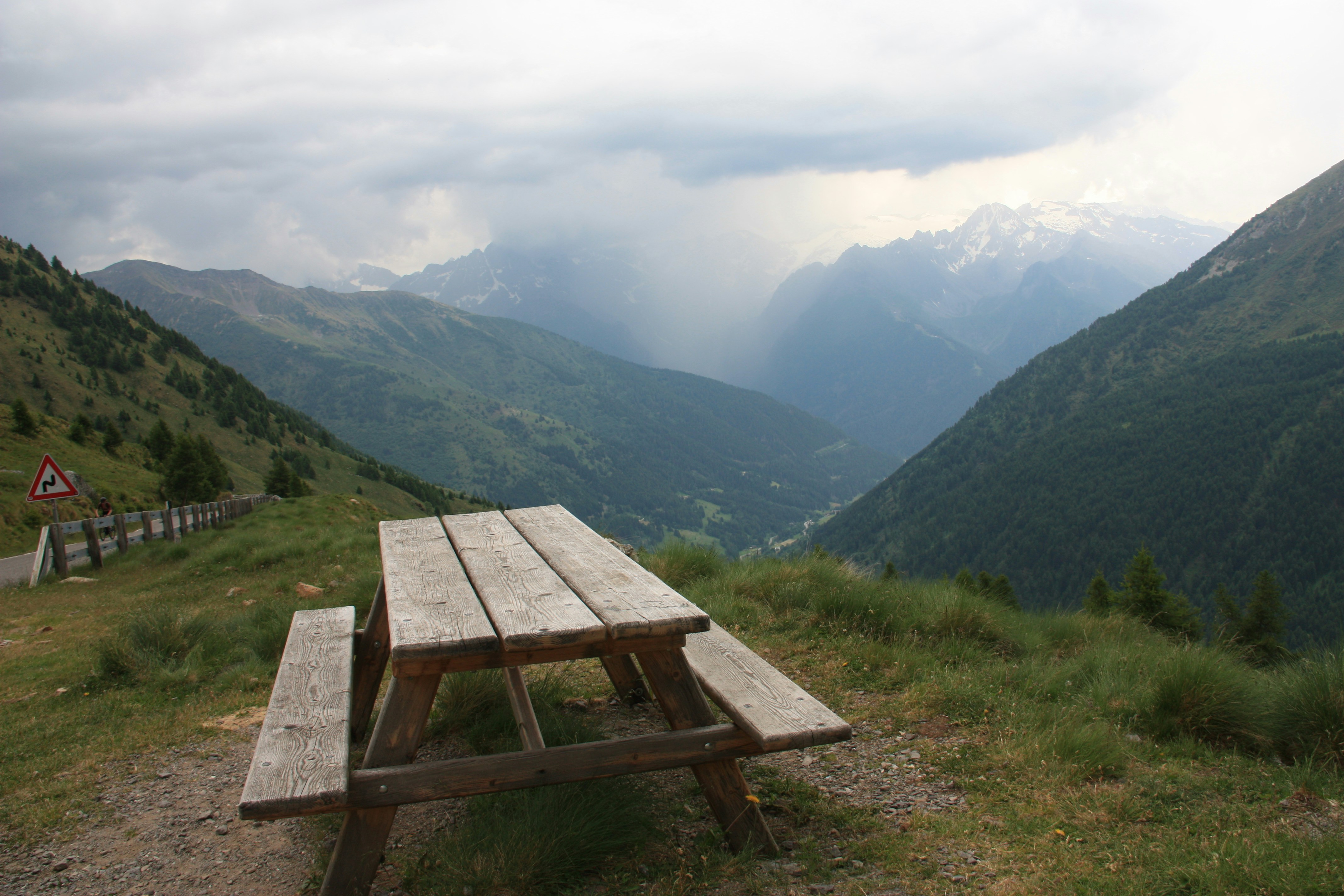 Cozy Picnic Bench Overlooking Alpine Valley
