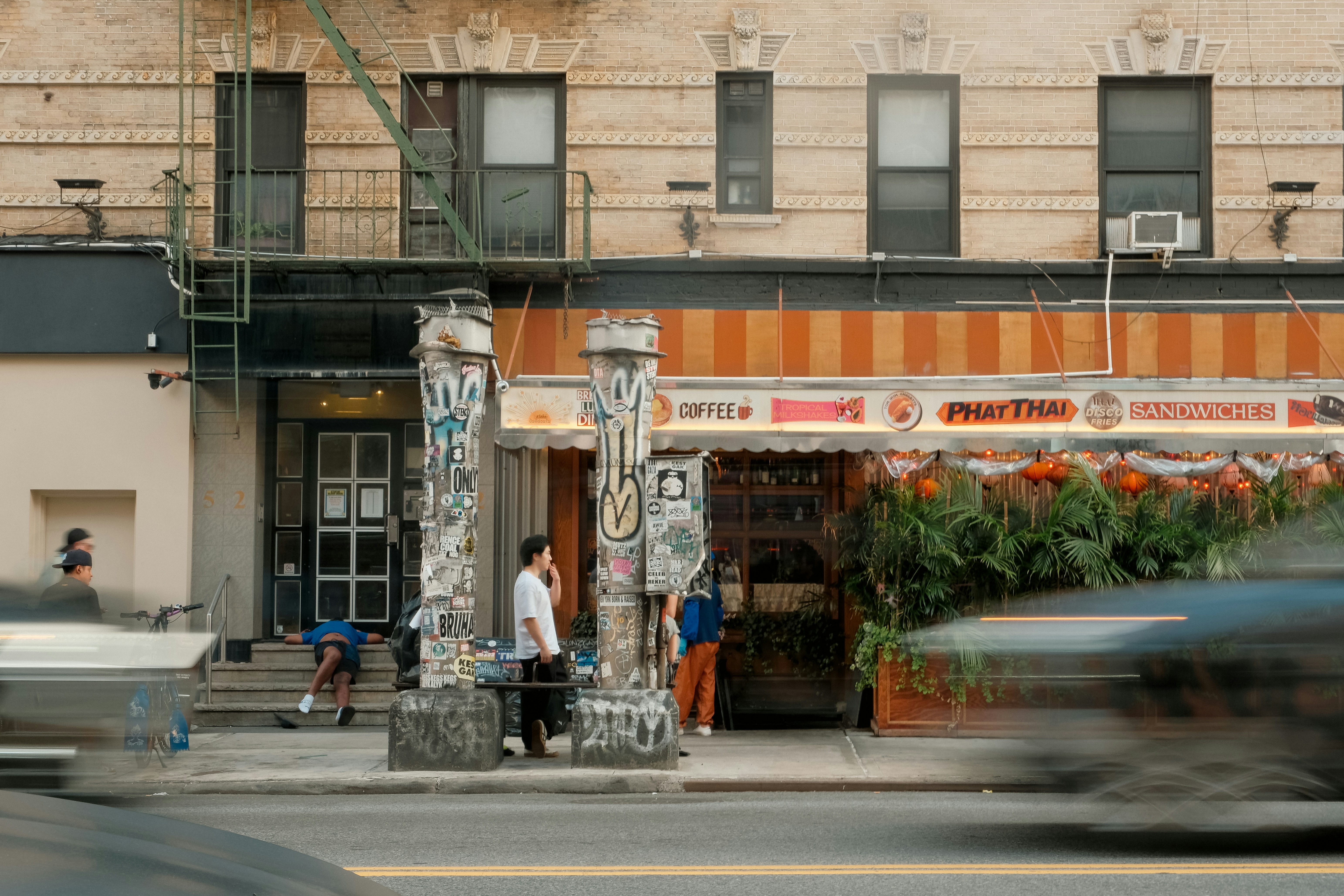 City Café Corner in Motion
