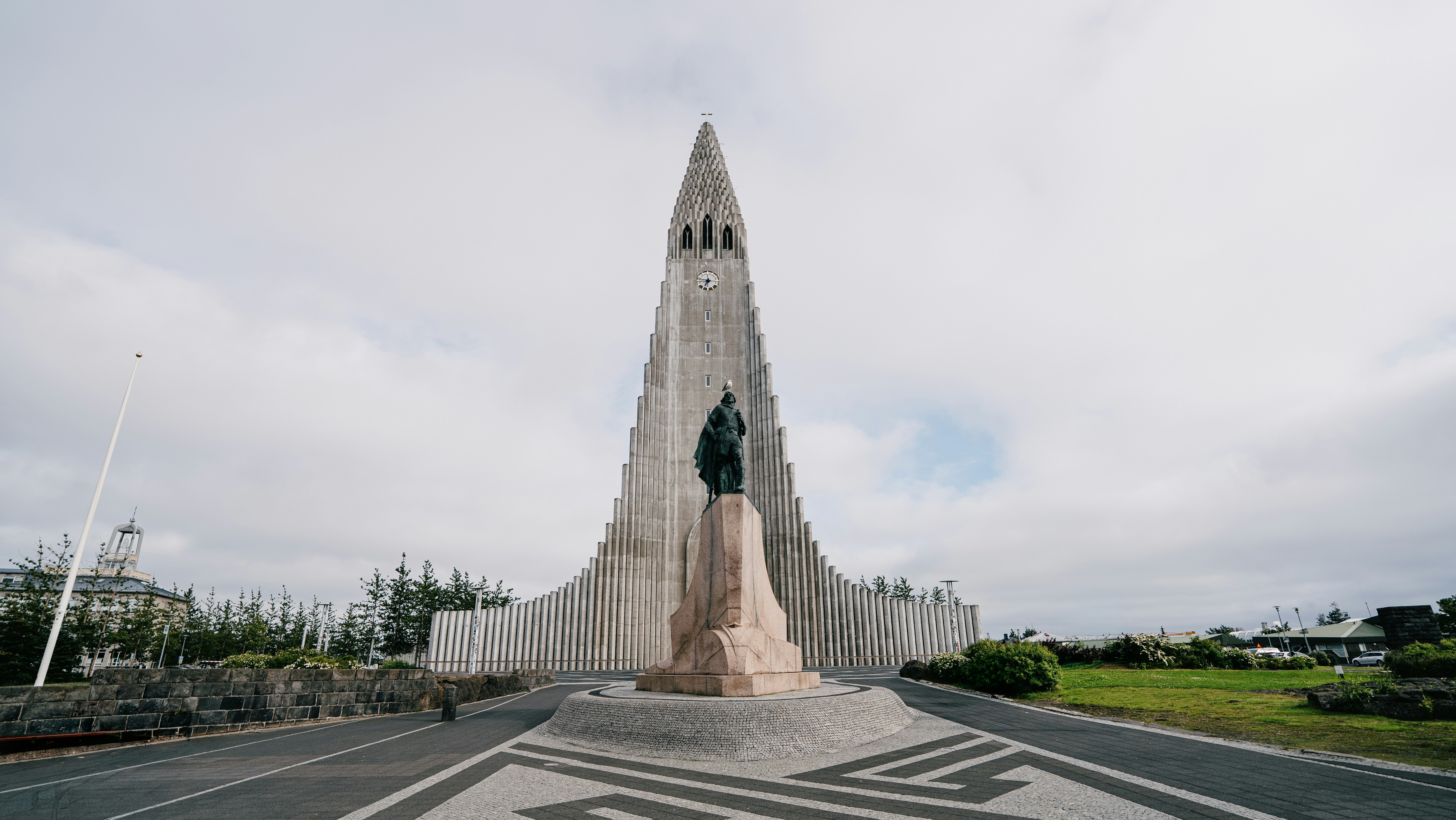 Centerpiece Rise: The Monumental Spire Framed by a Ceremonial Plaza