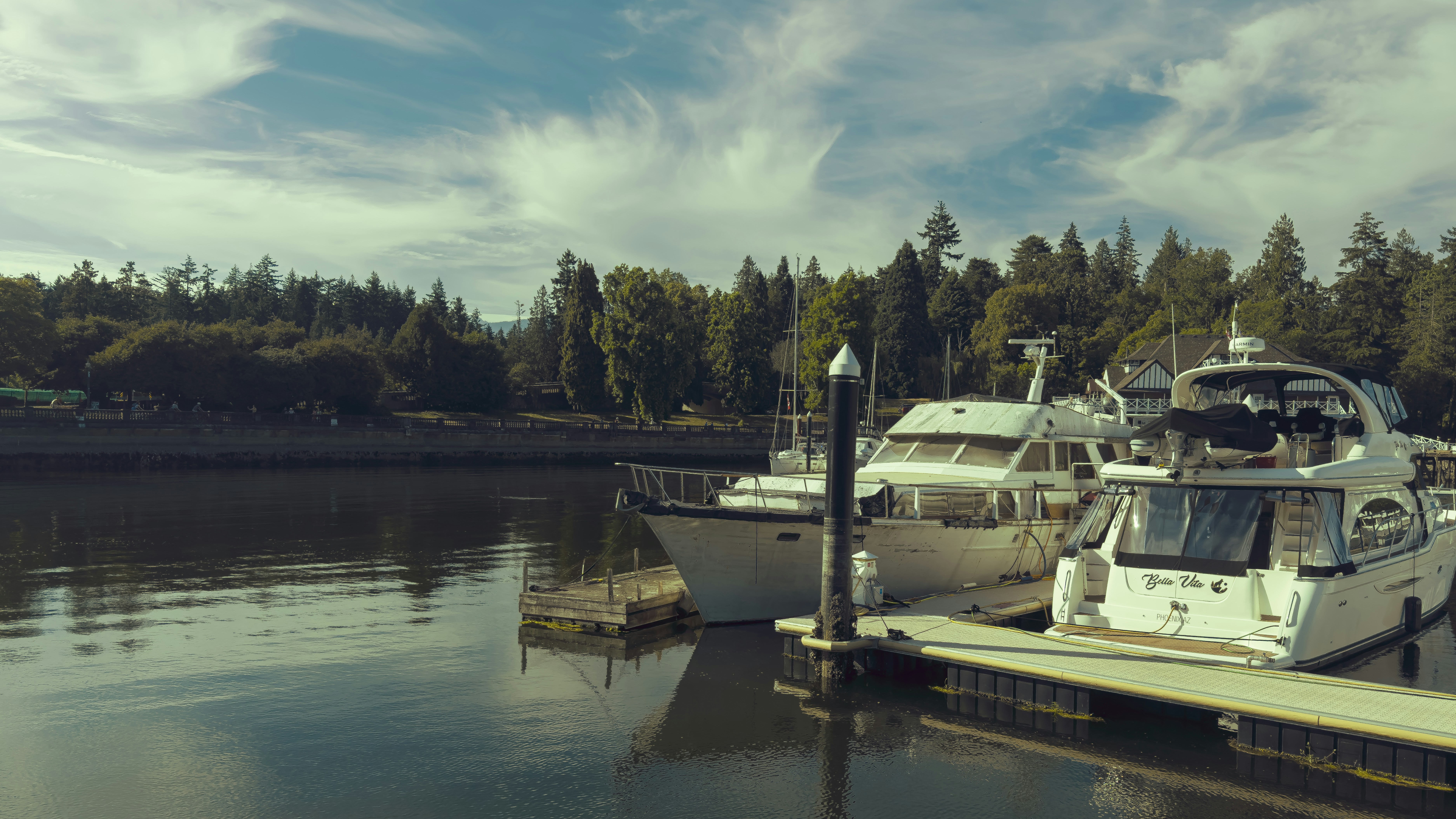Marina Boats at Dusk: Calm Waters and Quiet Mulls