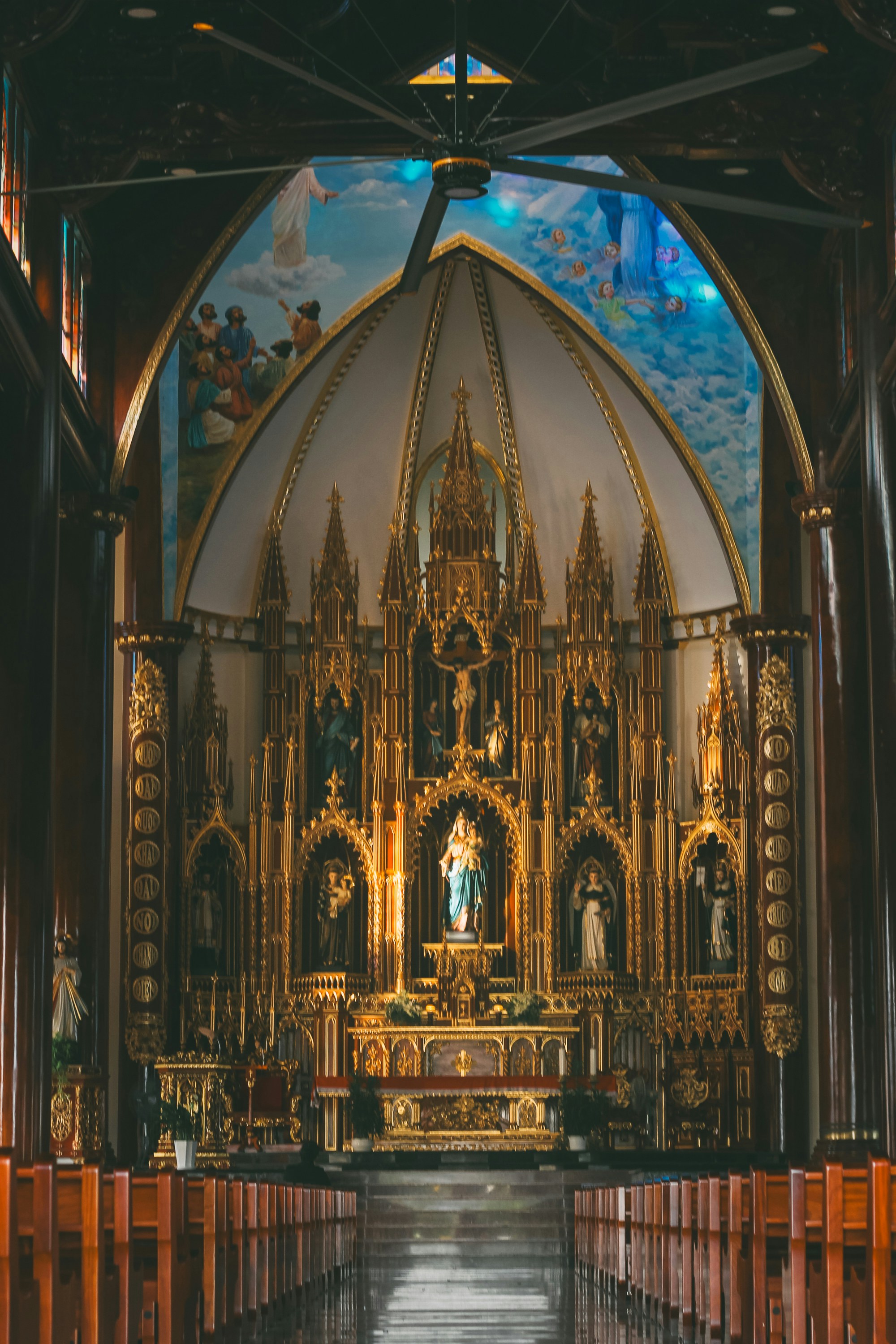 Gilded Altar Vista: Divine Architecture Inside a Sacred Hall