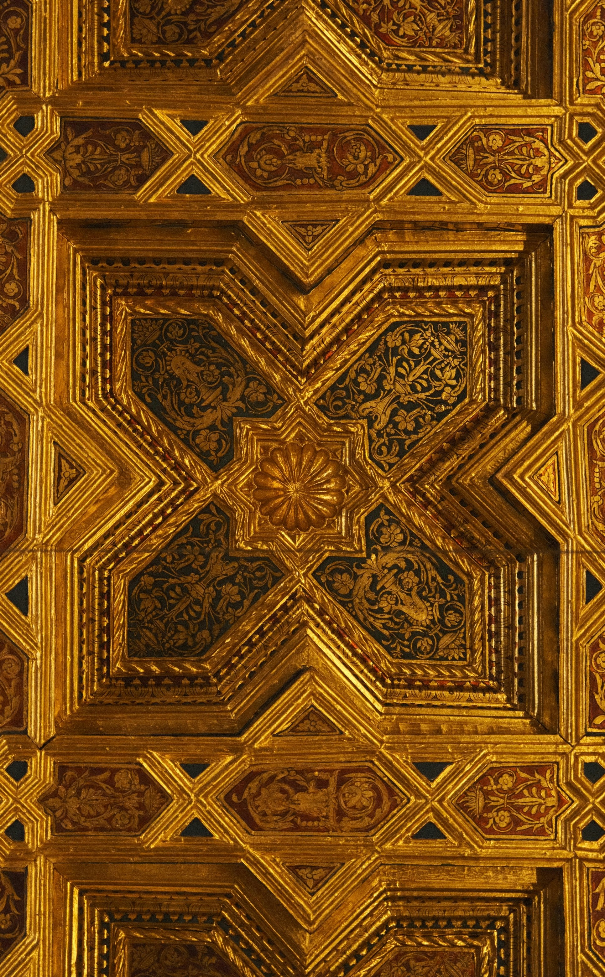 Gold-Leaf Geometry: Interlocking Star Crests on a Luminous Ceiling