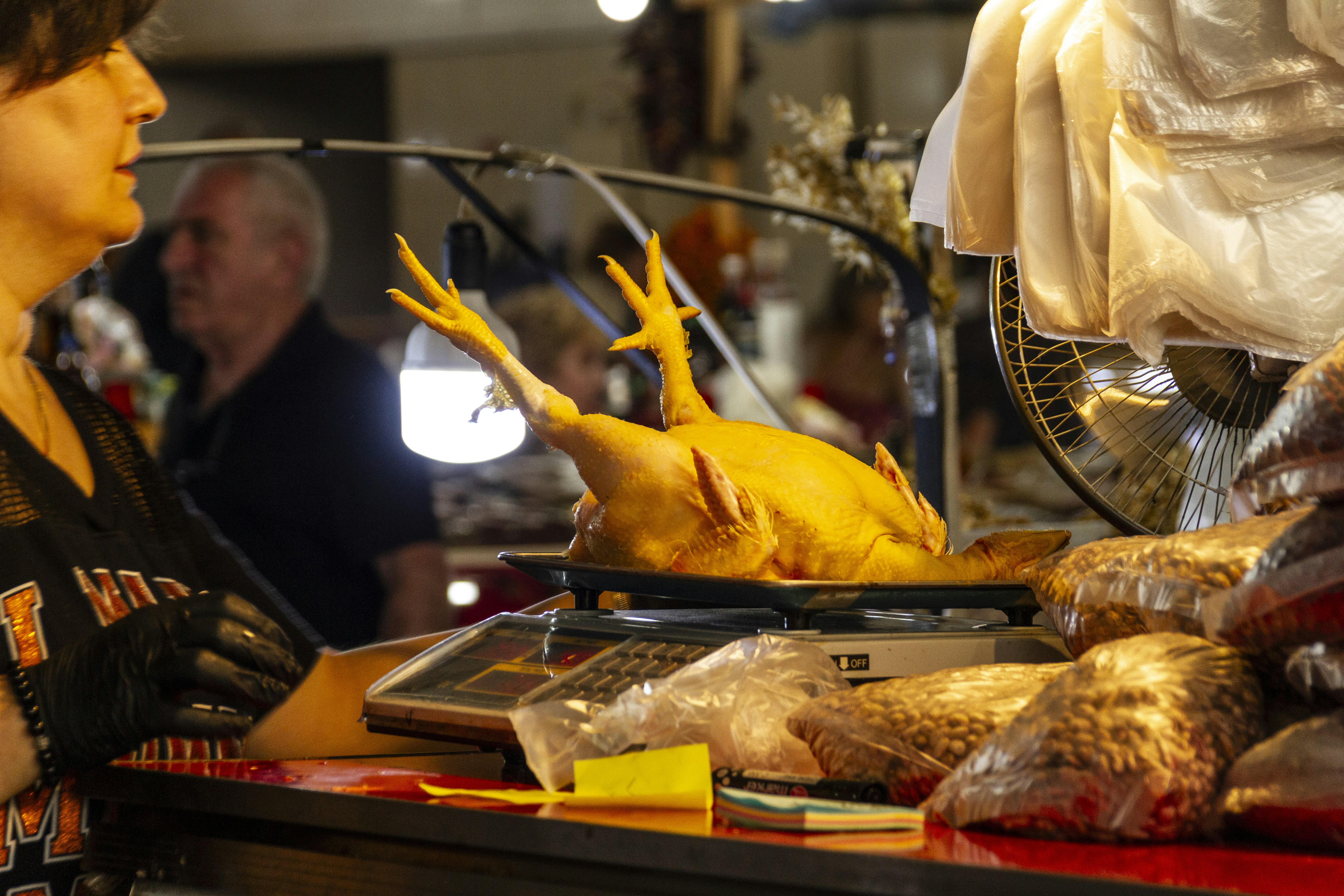 The Roast Seller's Gilded Chicken on Display