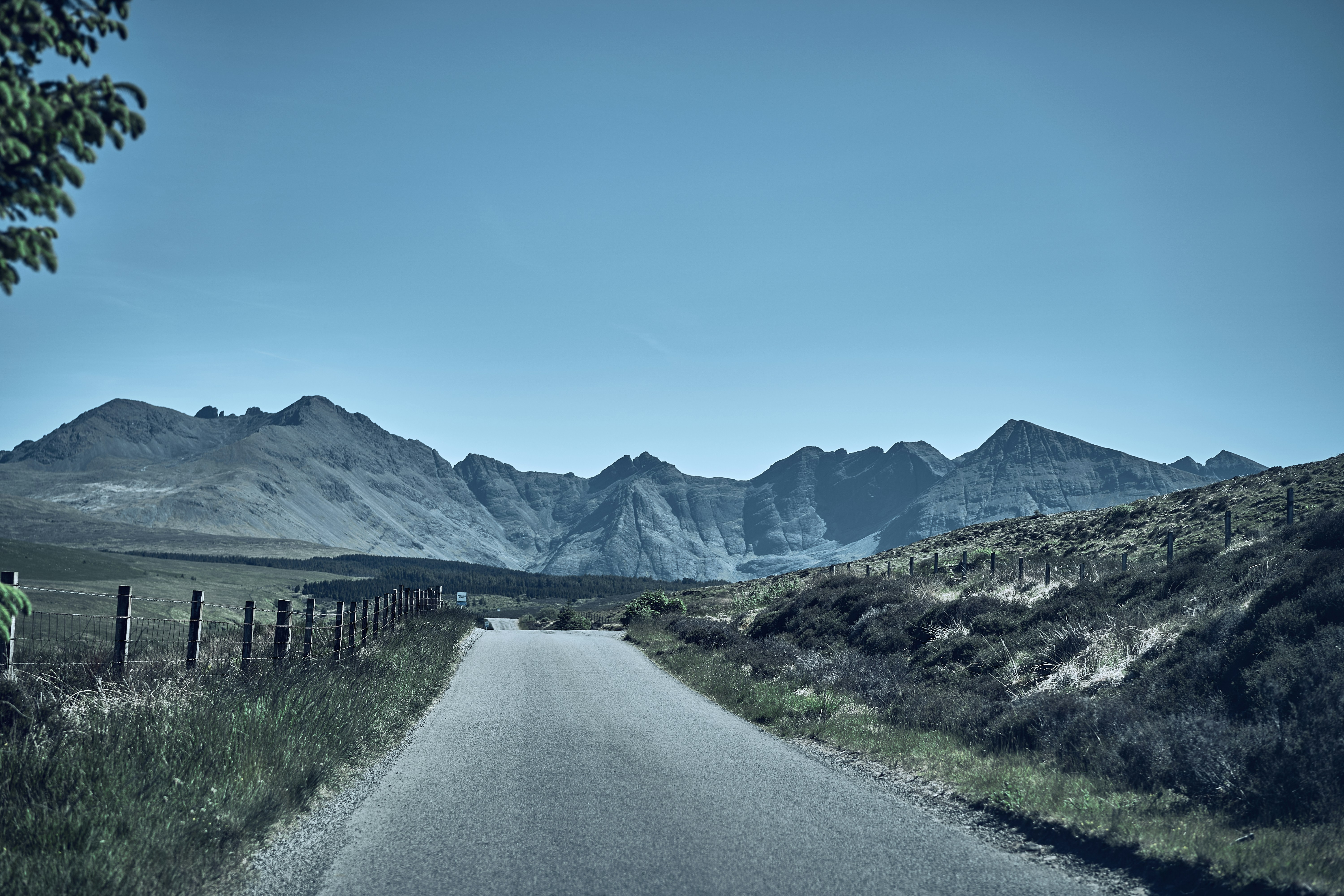 Road to the Mountain Spine