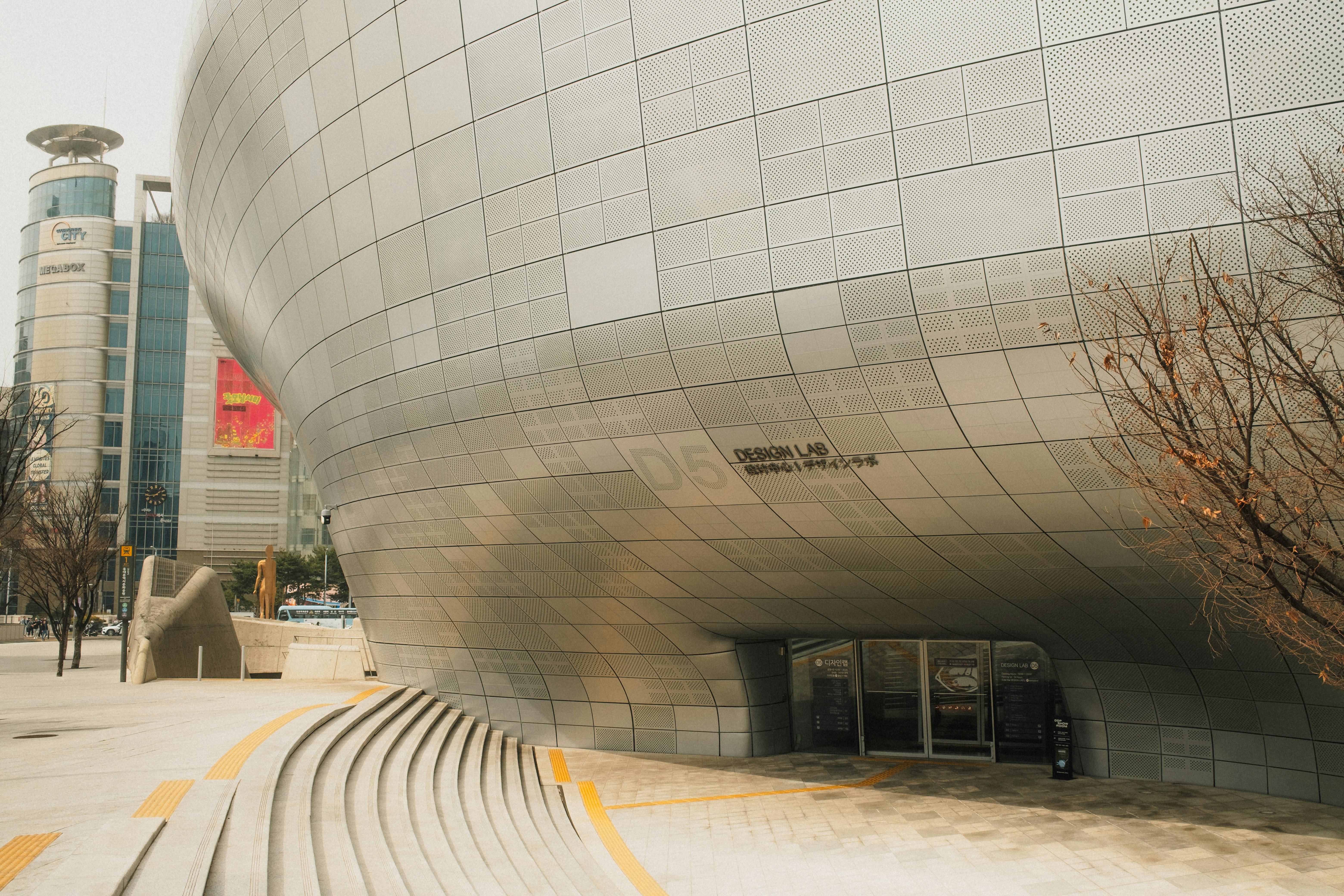 Metallic Sphere of Light: The City’s Curve