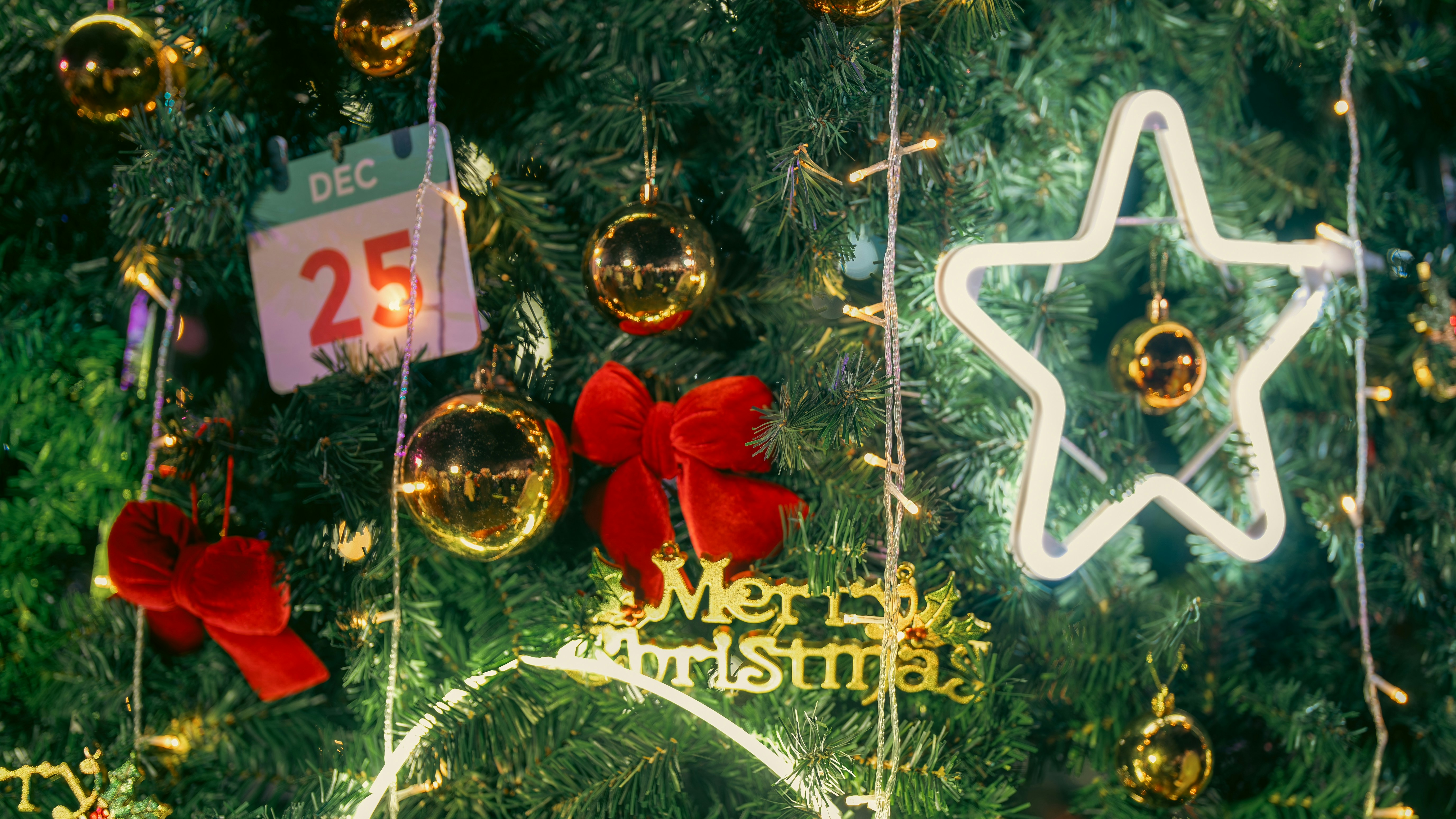 Neon Star and Christmas Glow on a Festive Fir