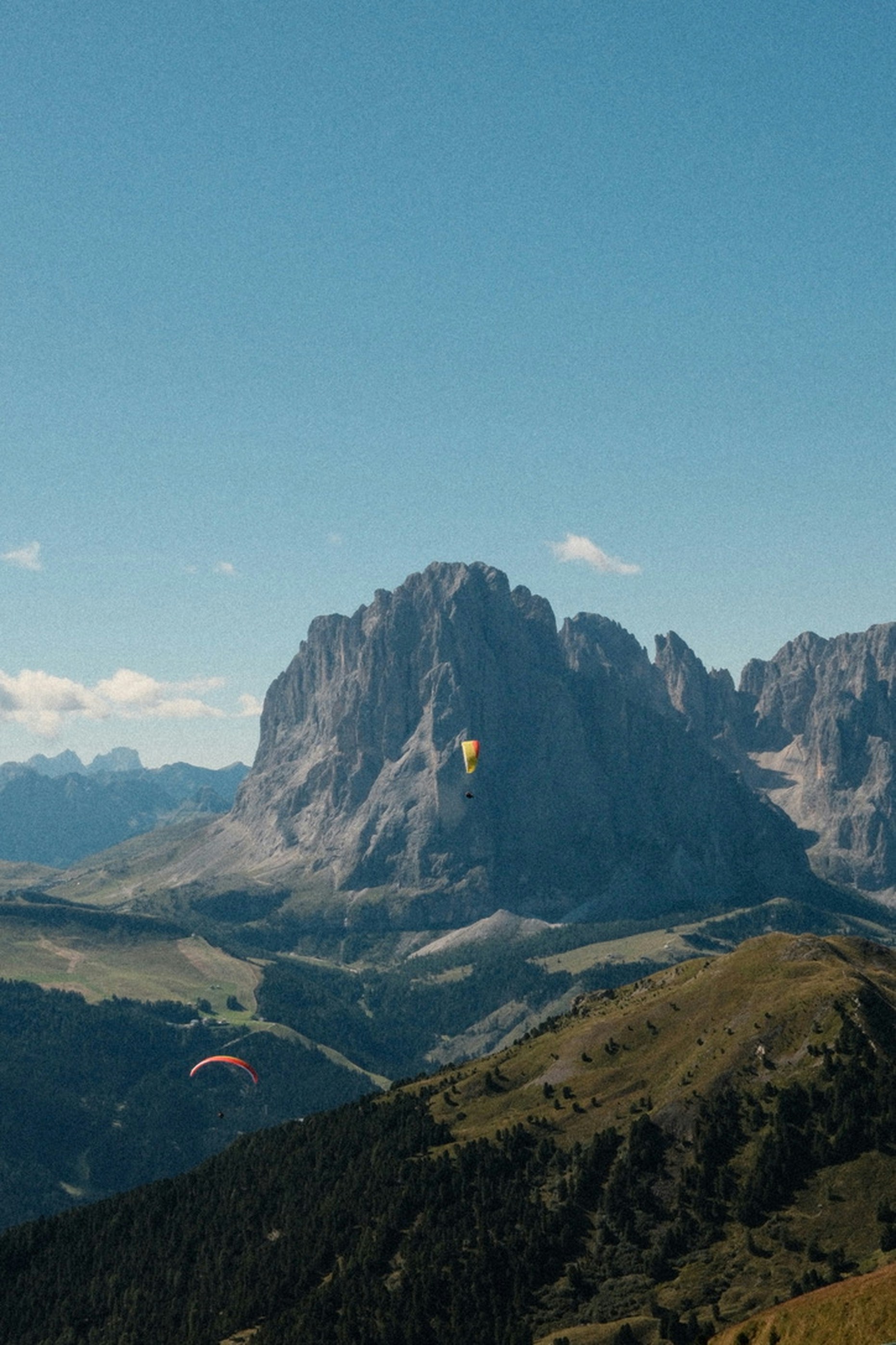 Kinetic Wing over the Alpine Giants