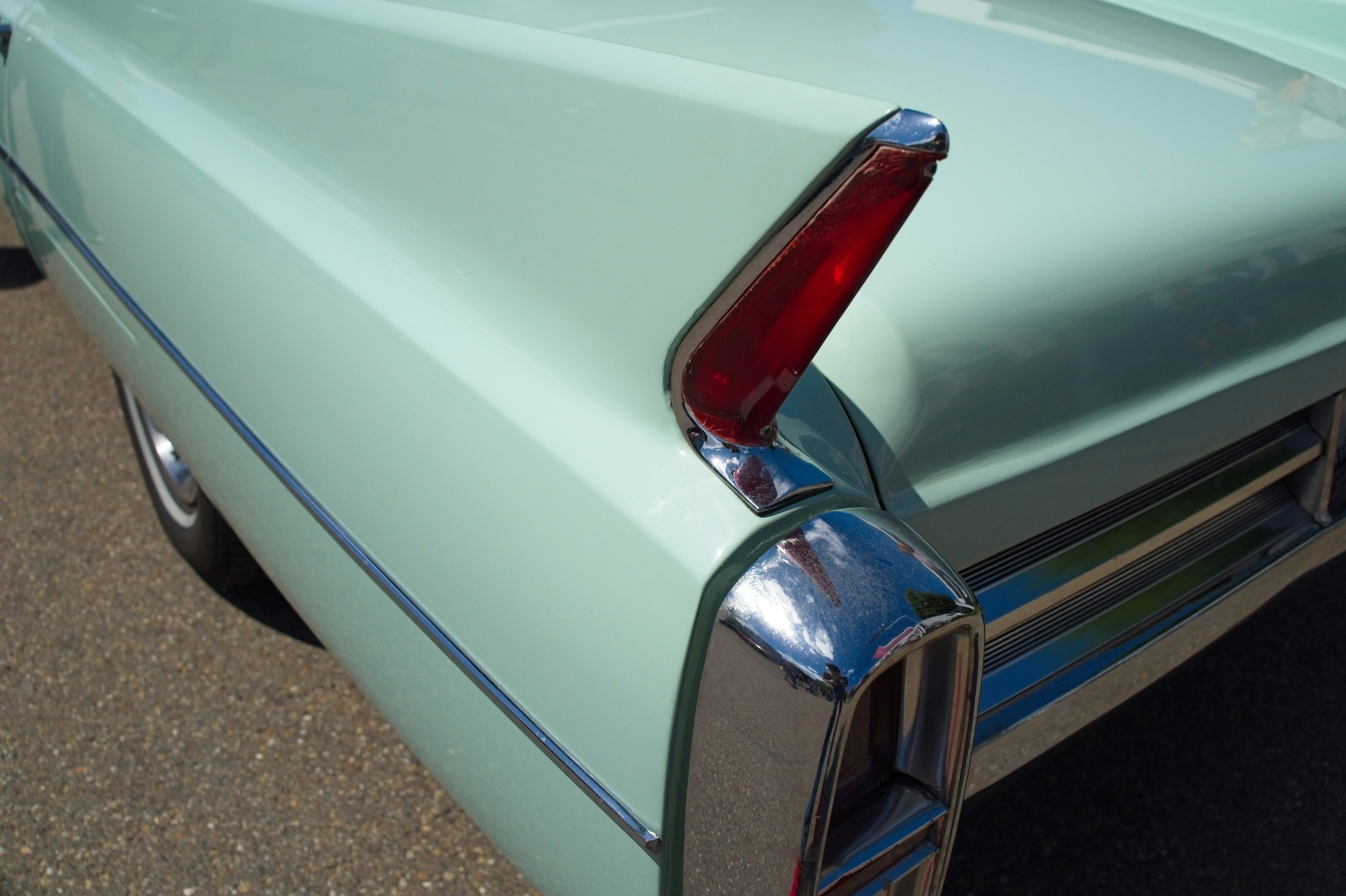Mint-Toned Classic Tailfin: Chrome and Red In the Sun