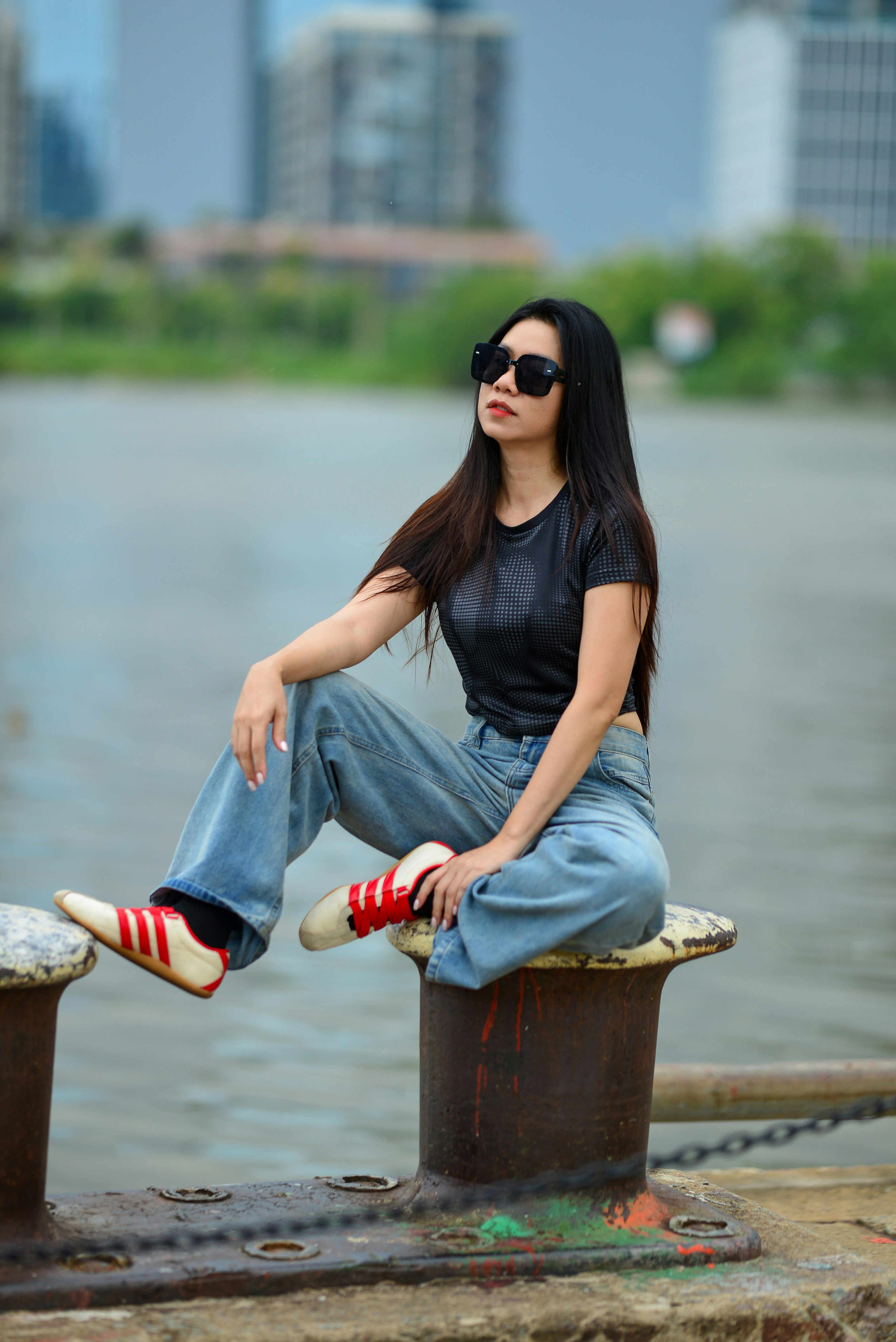 City by the Water: Confident Demeanor on the Quiet Pier