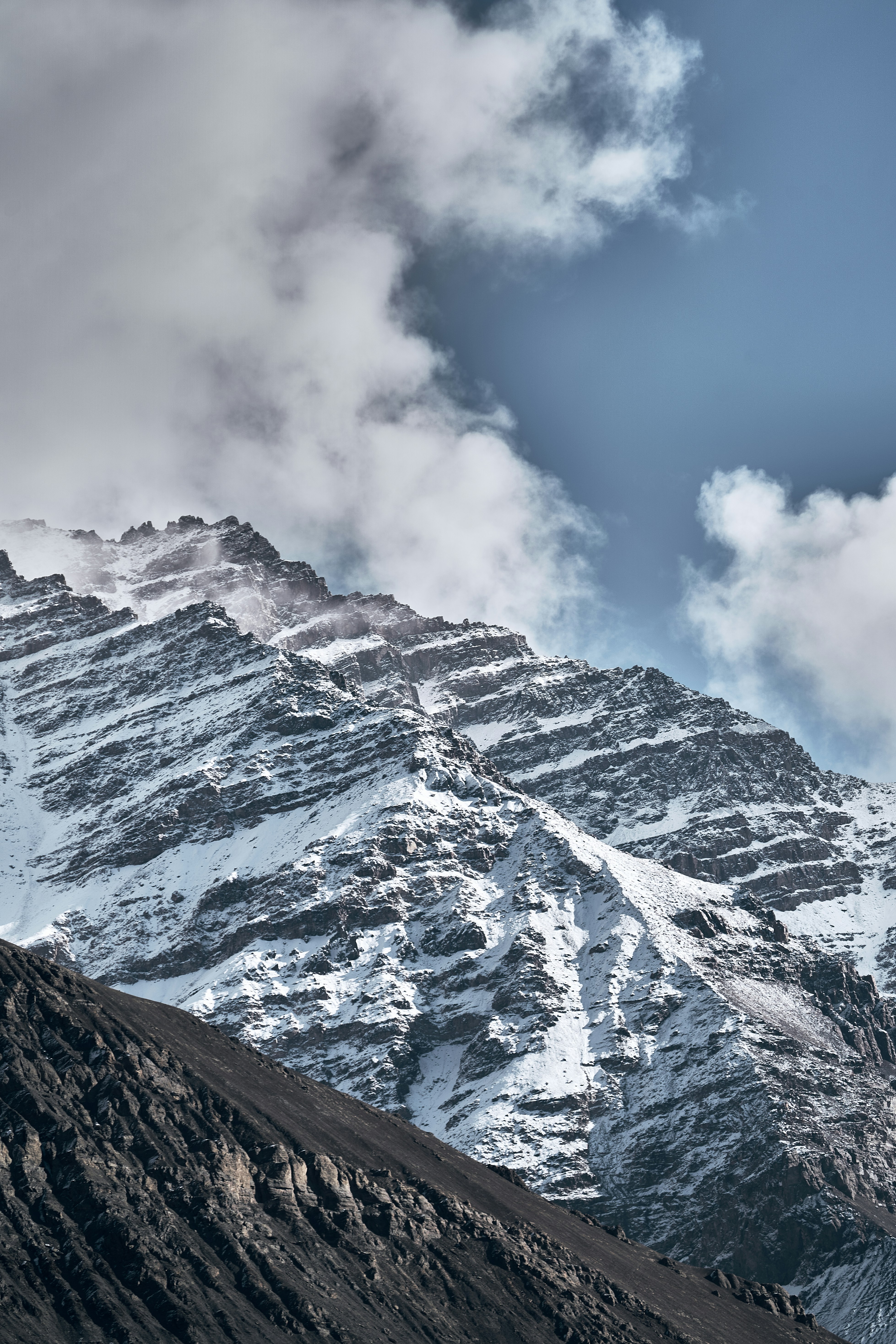 Snowbound Crest: A Crown of Ridge and Sky