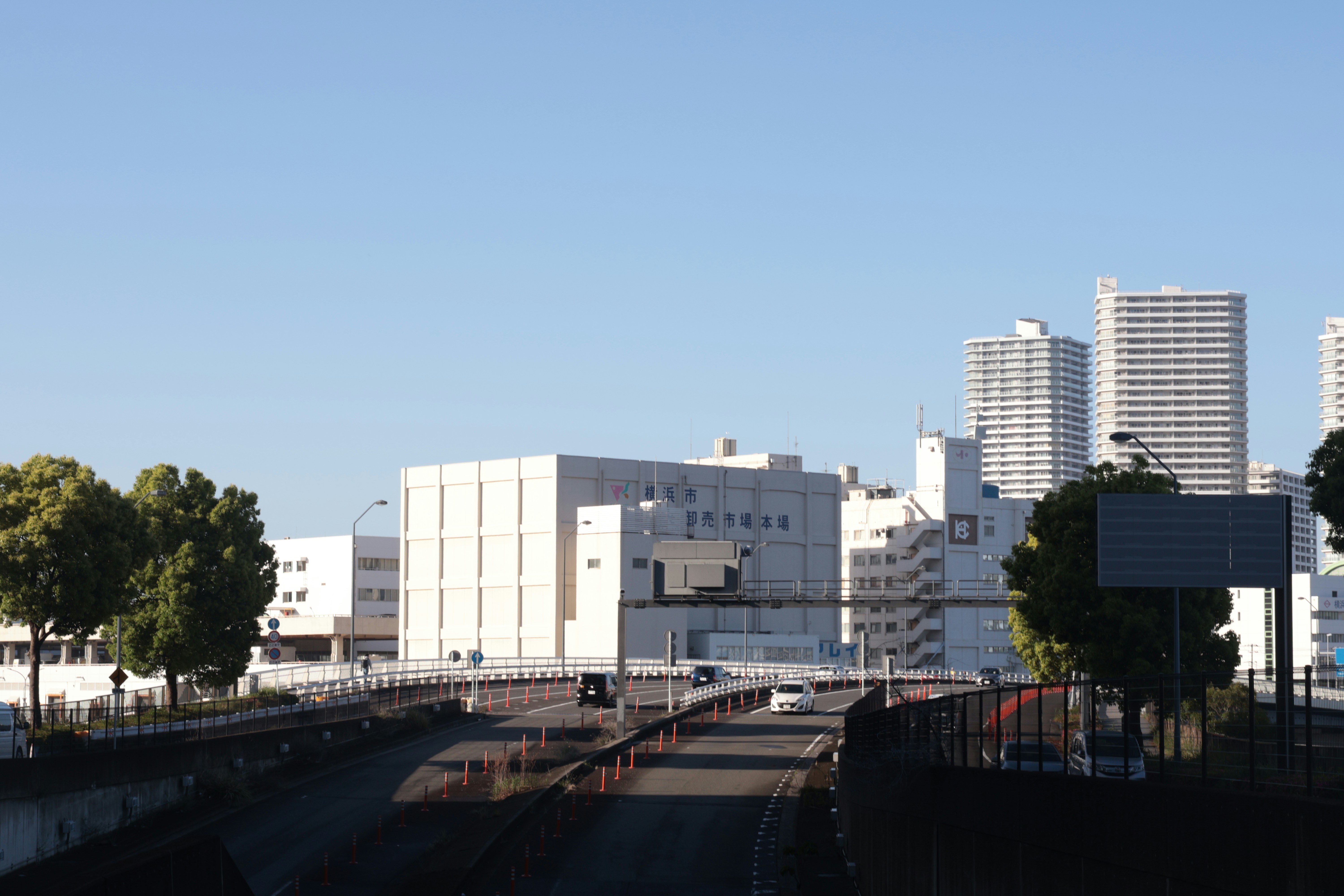 Urban Bridge Approach Toward a Corporate Waterfront