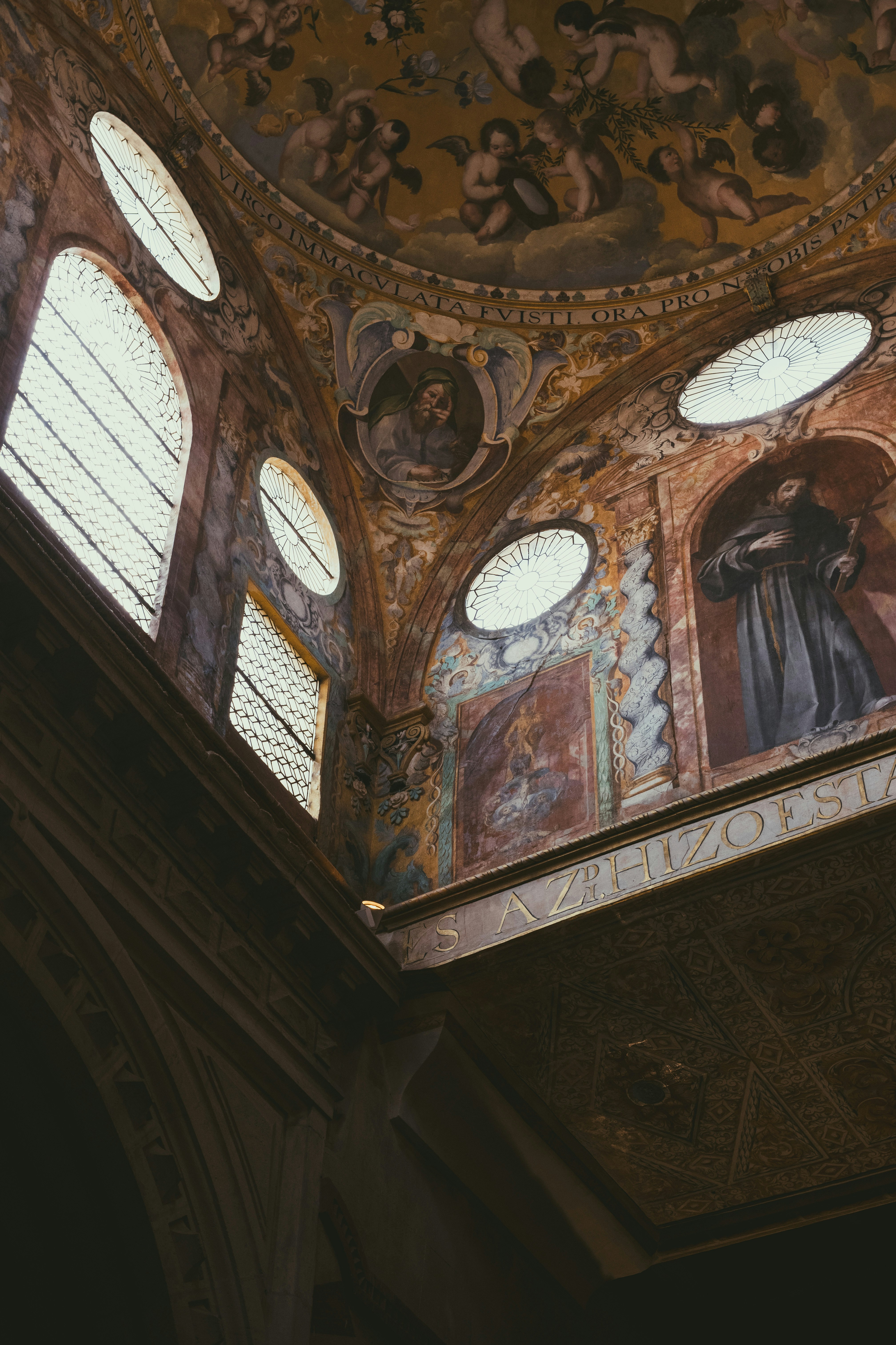 Celestial Vaults: Light and Fresco in an Aged Domed Hall