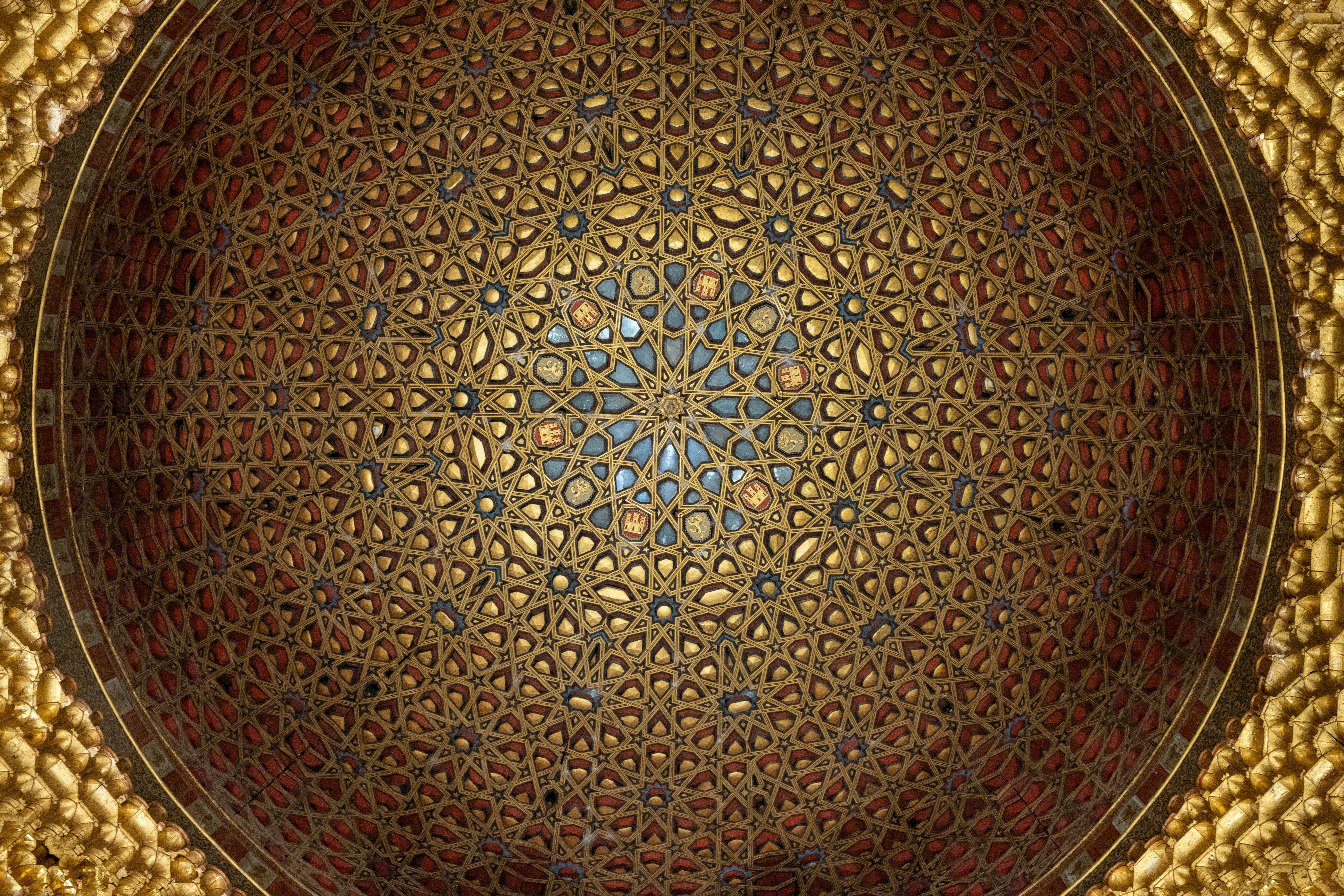 Golden Lattice: A Meditative Look Up at a Central Dome