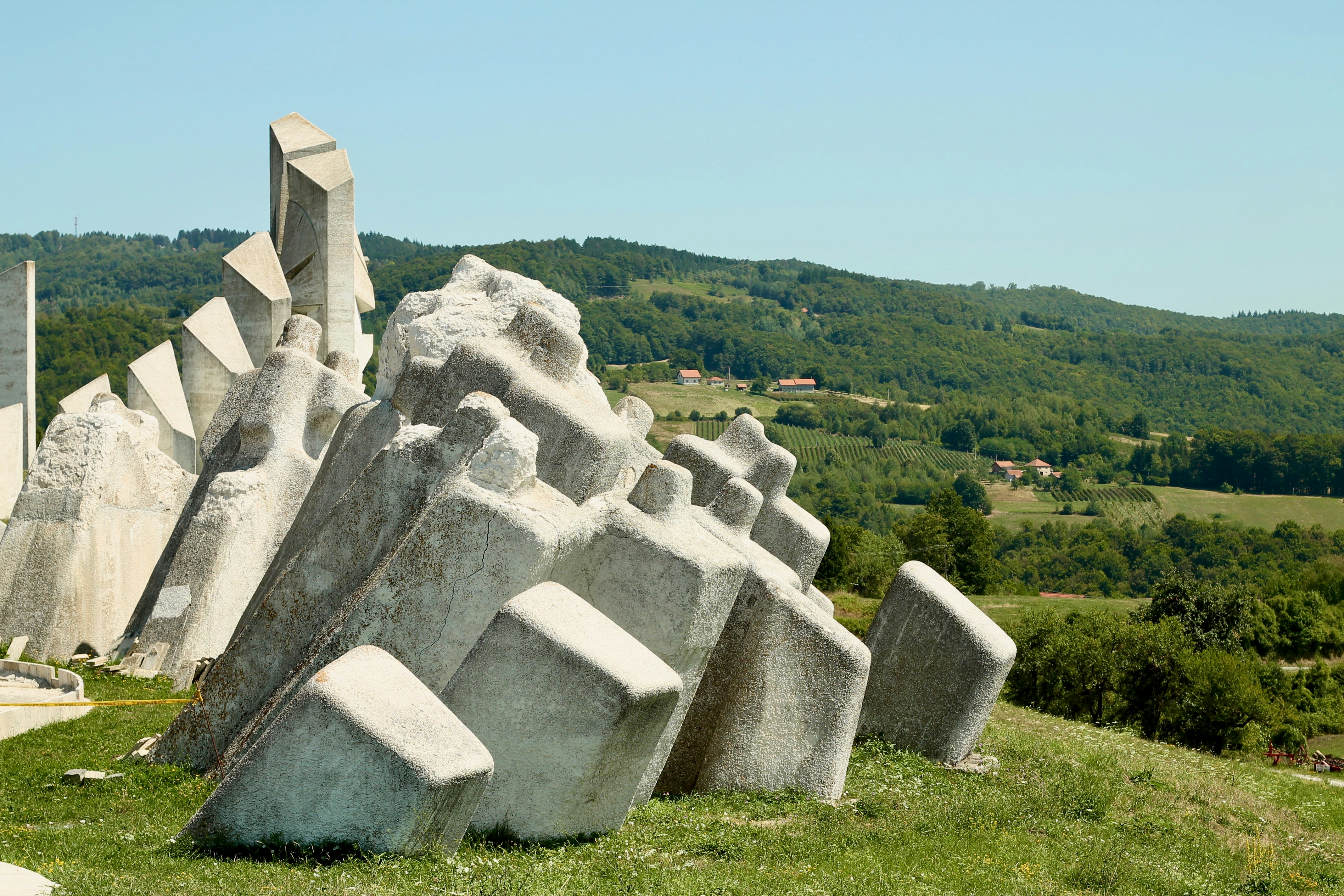 Angular Giants on a Gentle Hill