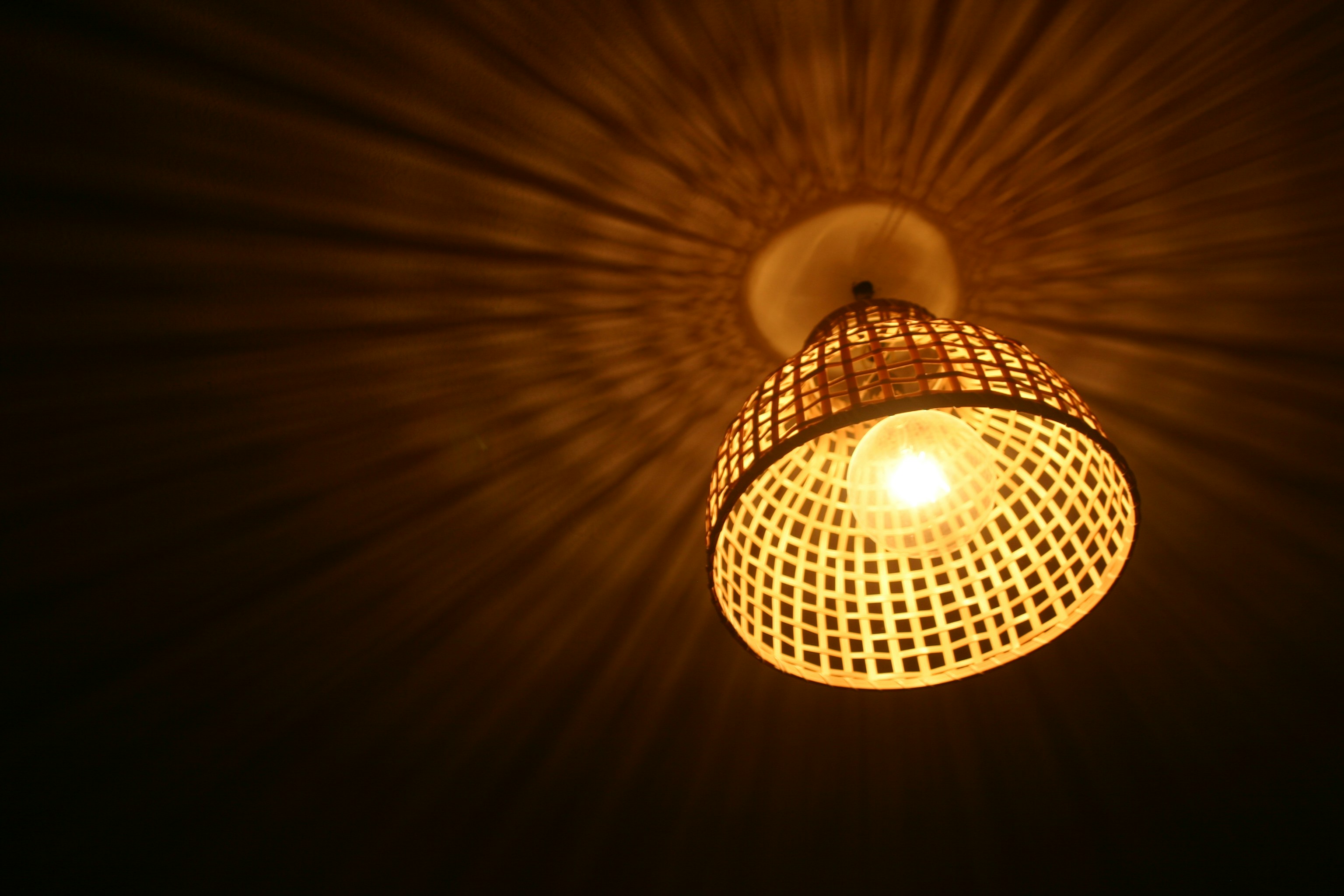 Glow in a Quiet Room: The Woven Light as a Focal Beacon