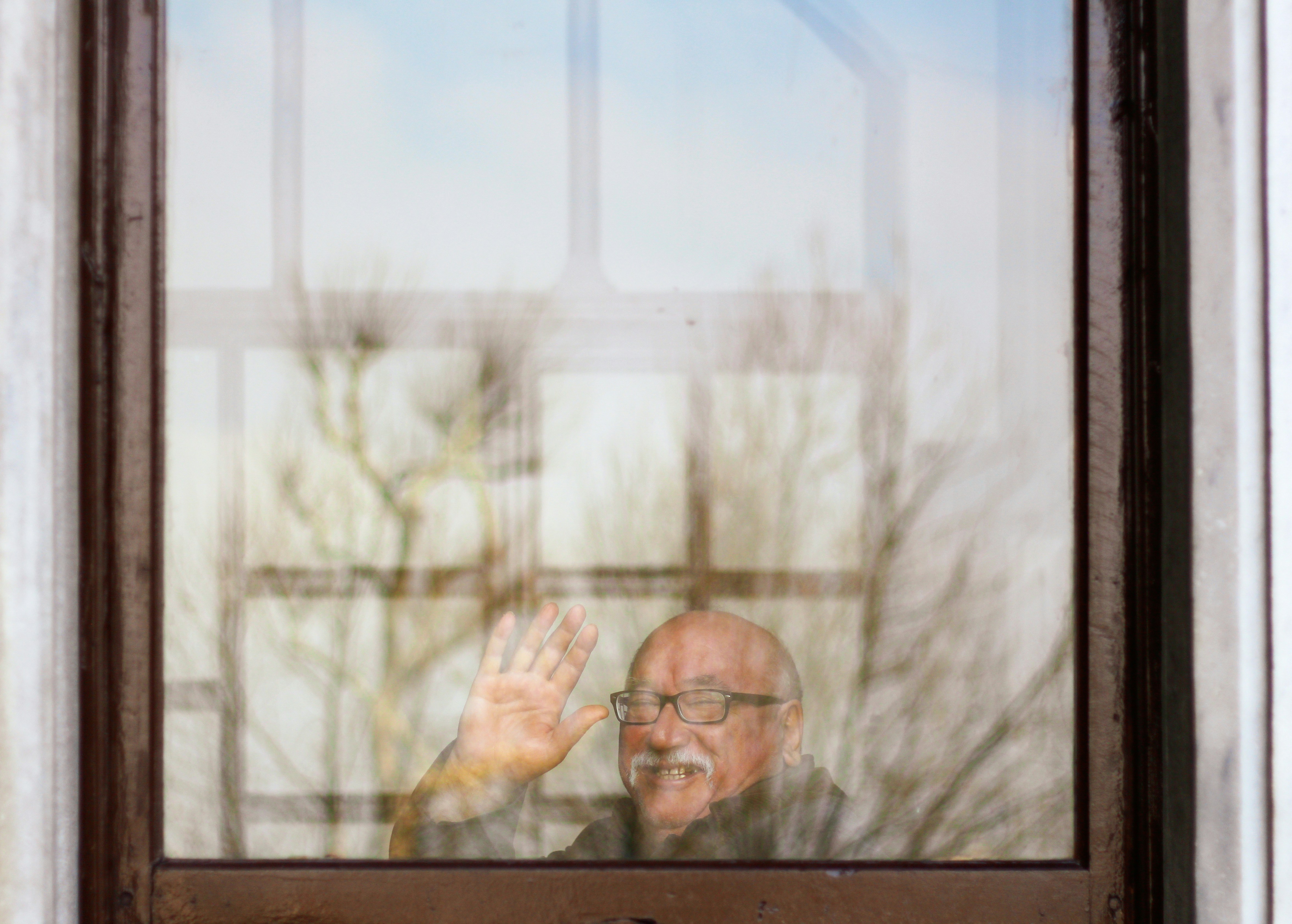 Hello from the Glass Window: A Gentle Wave in a Prison of Light
