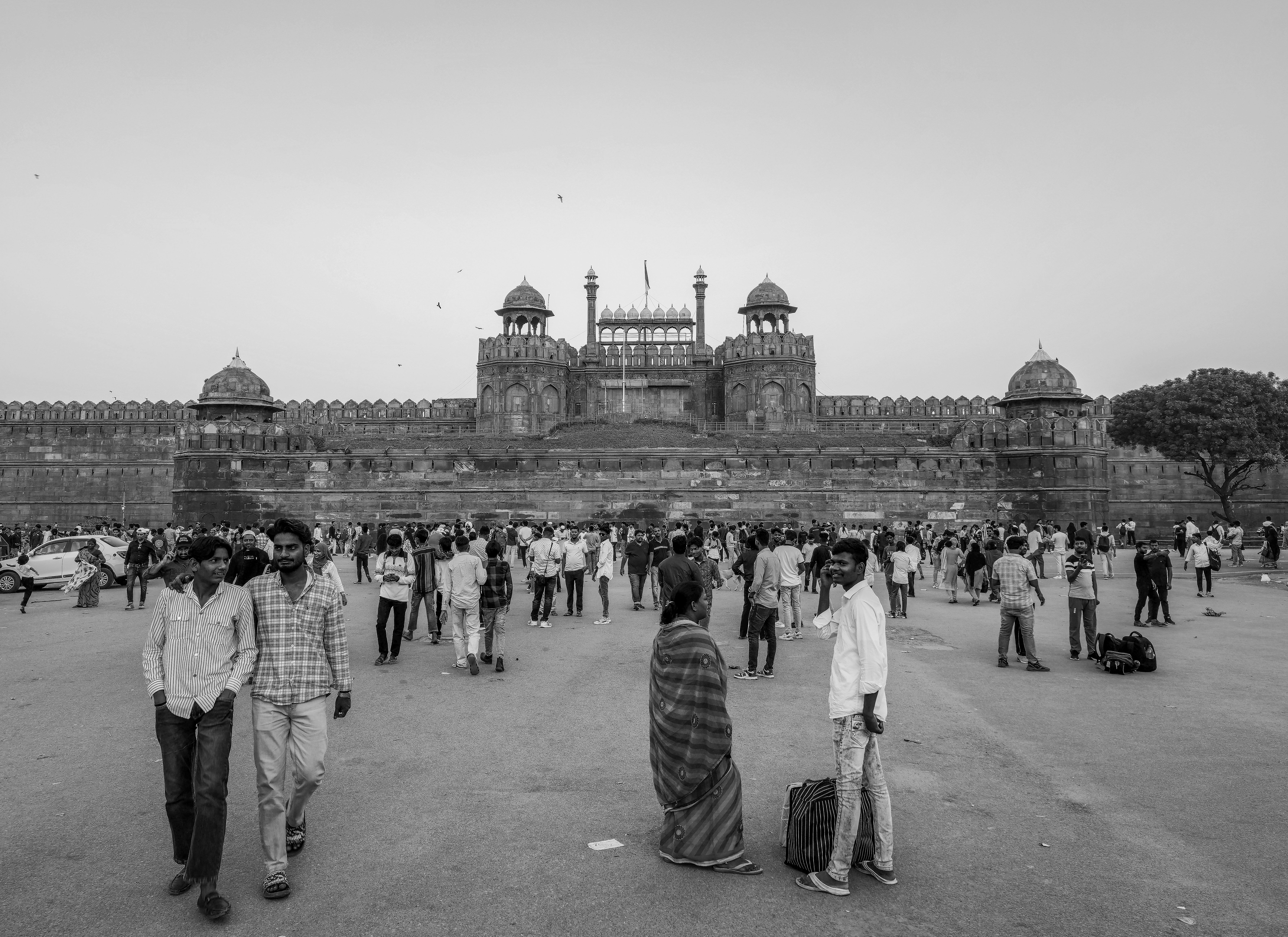 Crowd at the Giant Gate: A Monolithic Fort at Scale