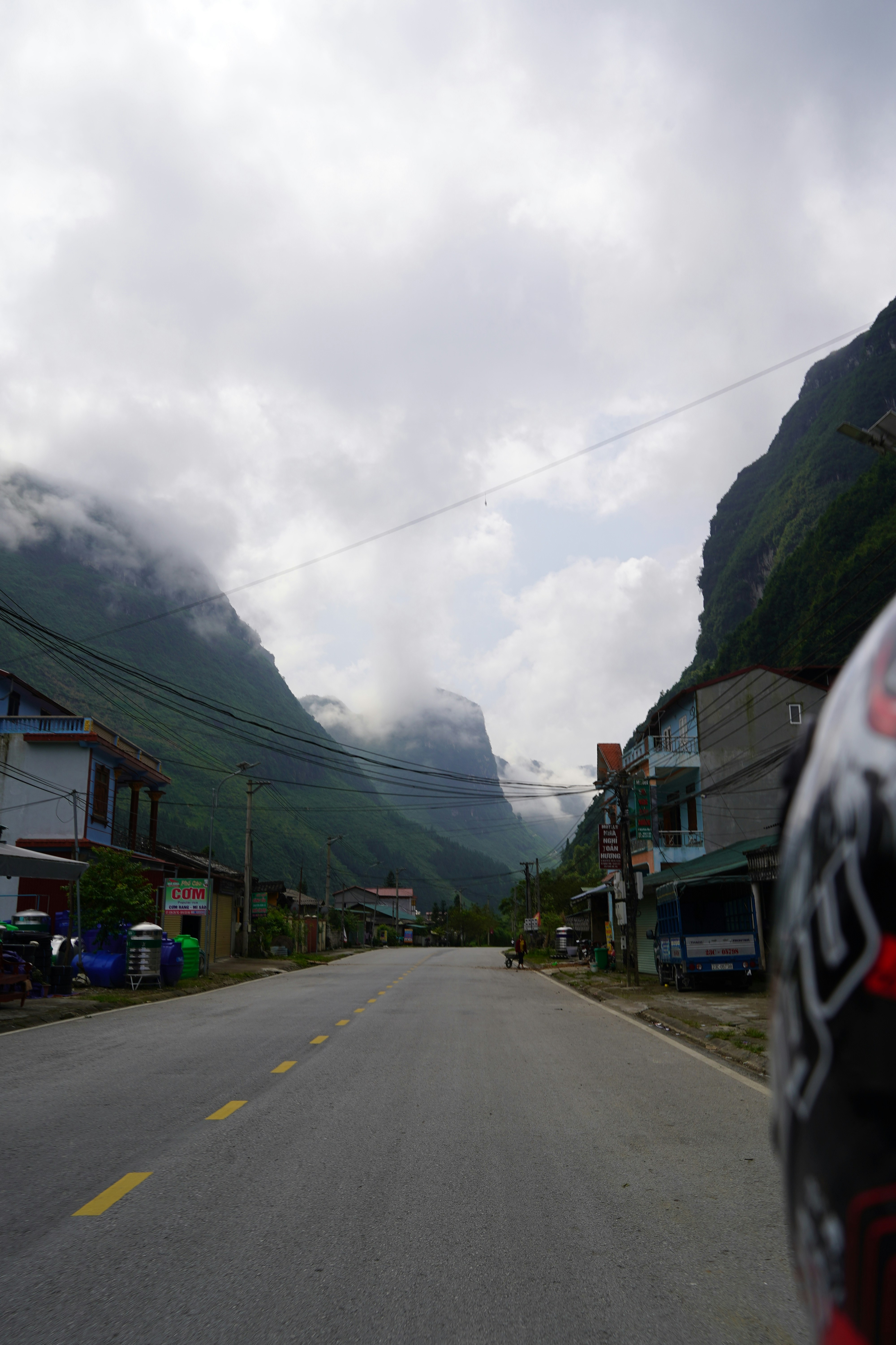 Mountain Valley Street: A Quiet Road Between Rising Peaks