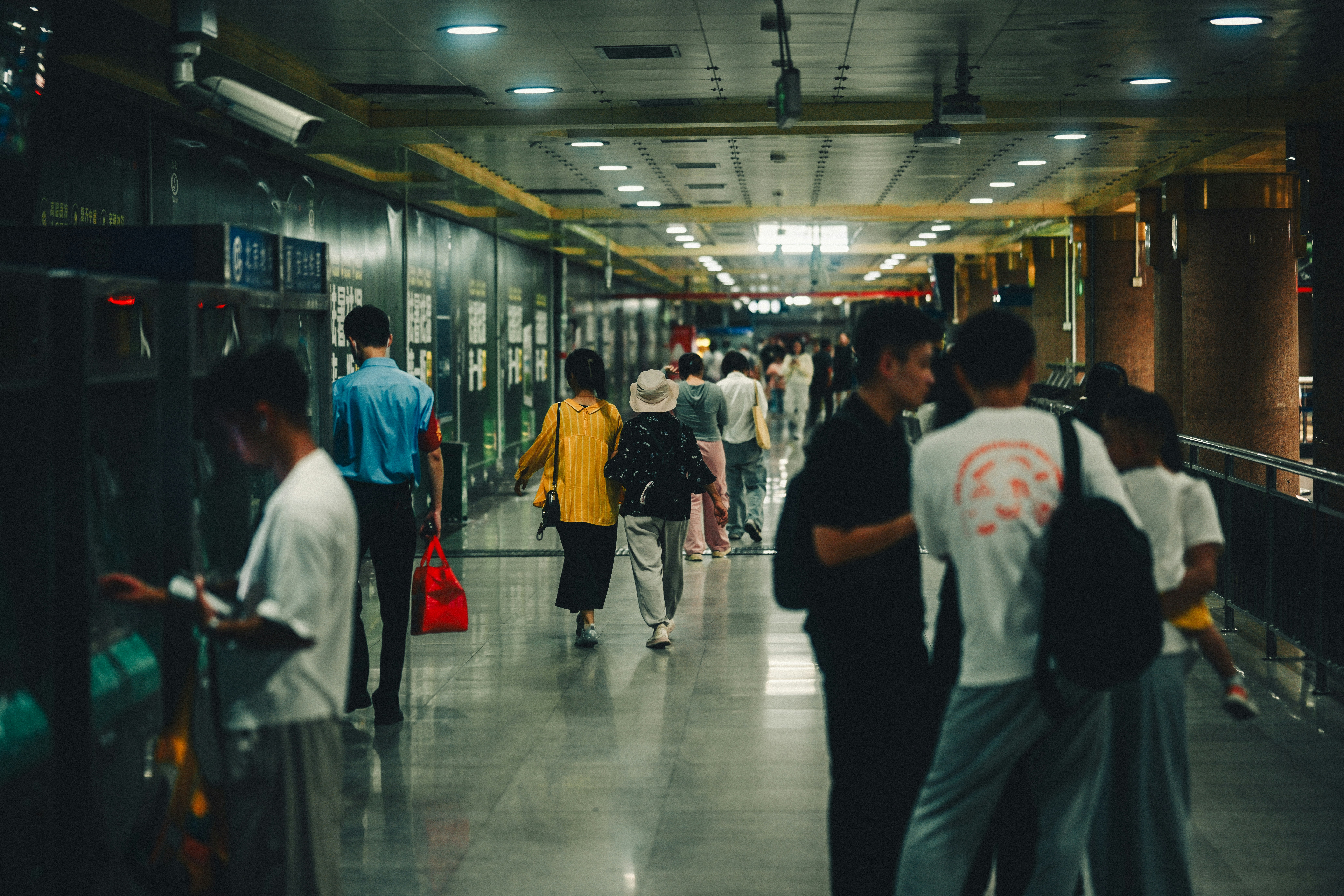 Commuter Pulse: A Busy Subway Corridor Rich with Quiet Motion
