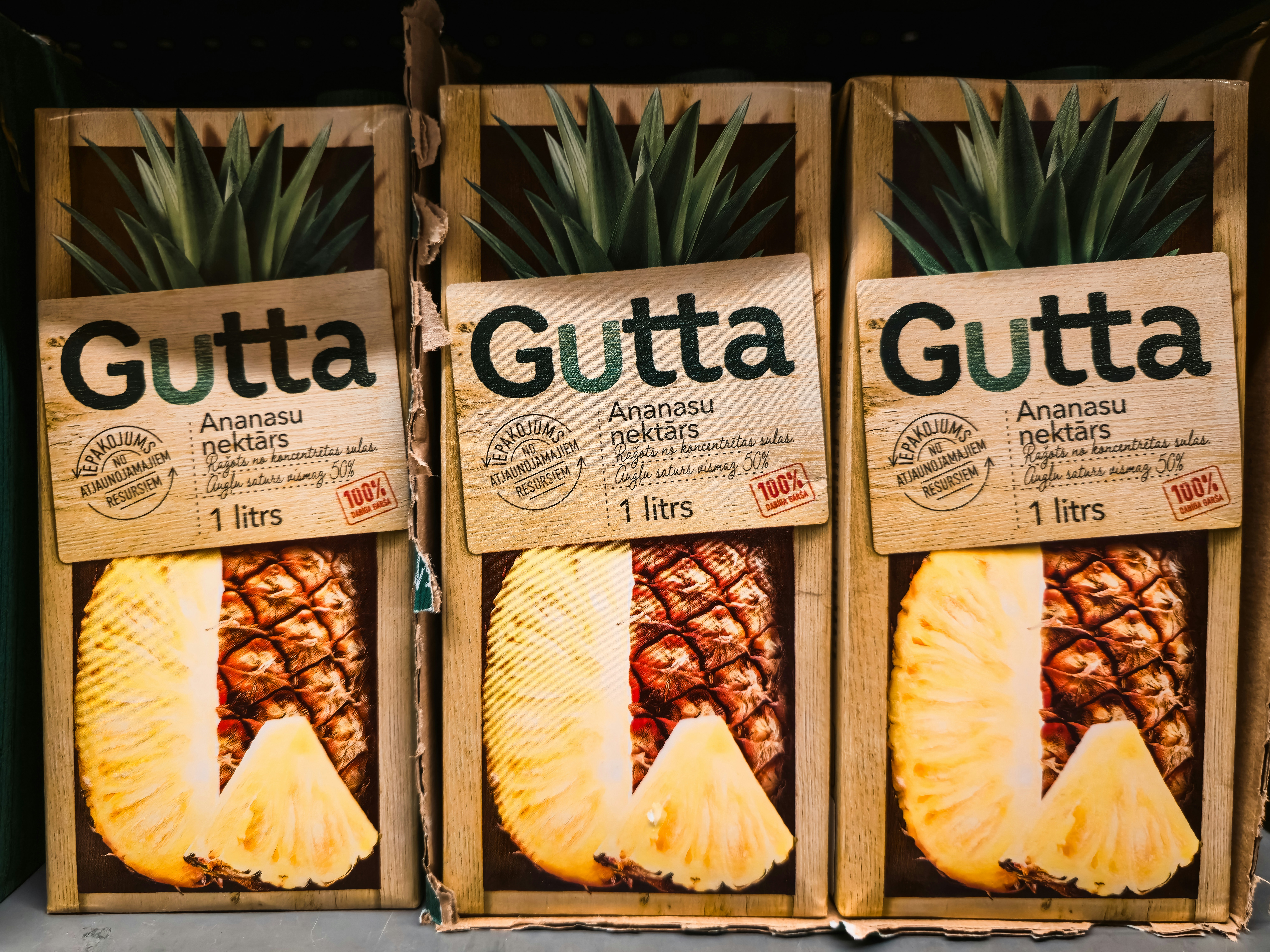 Sun-Kissed Pineapple Boxes: A Repeating Market Moment