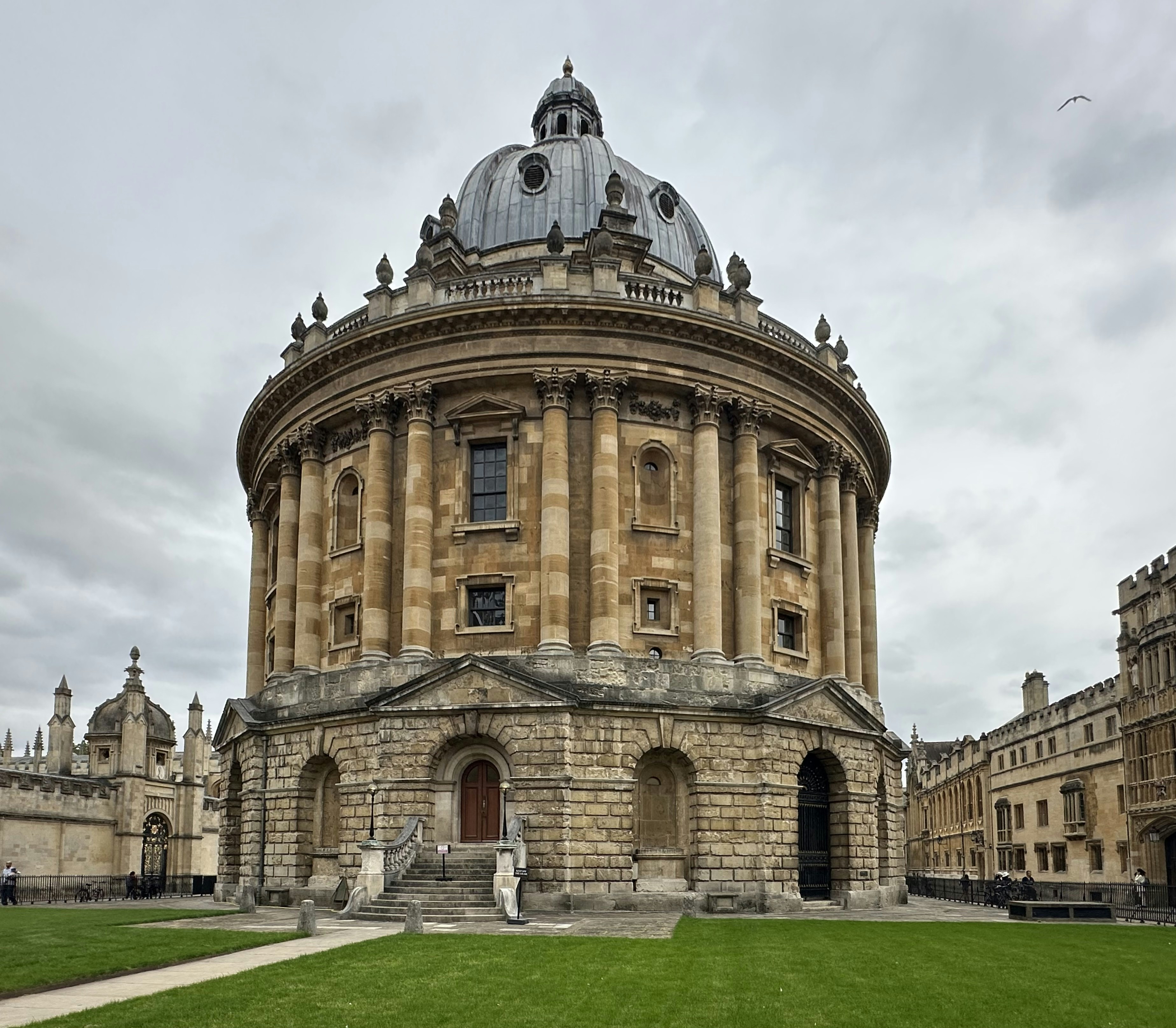 Rotunda of Knowledge: A Stately Dome Over Stone Stairs