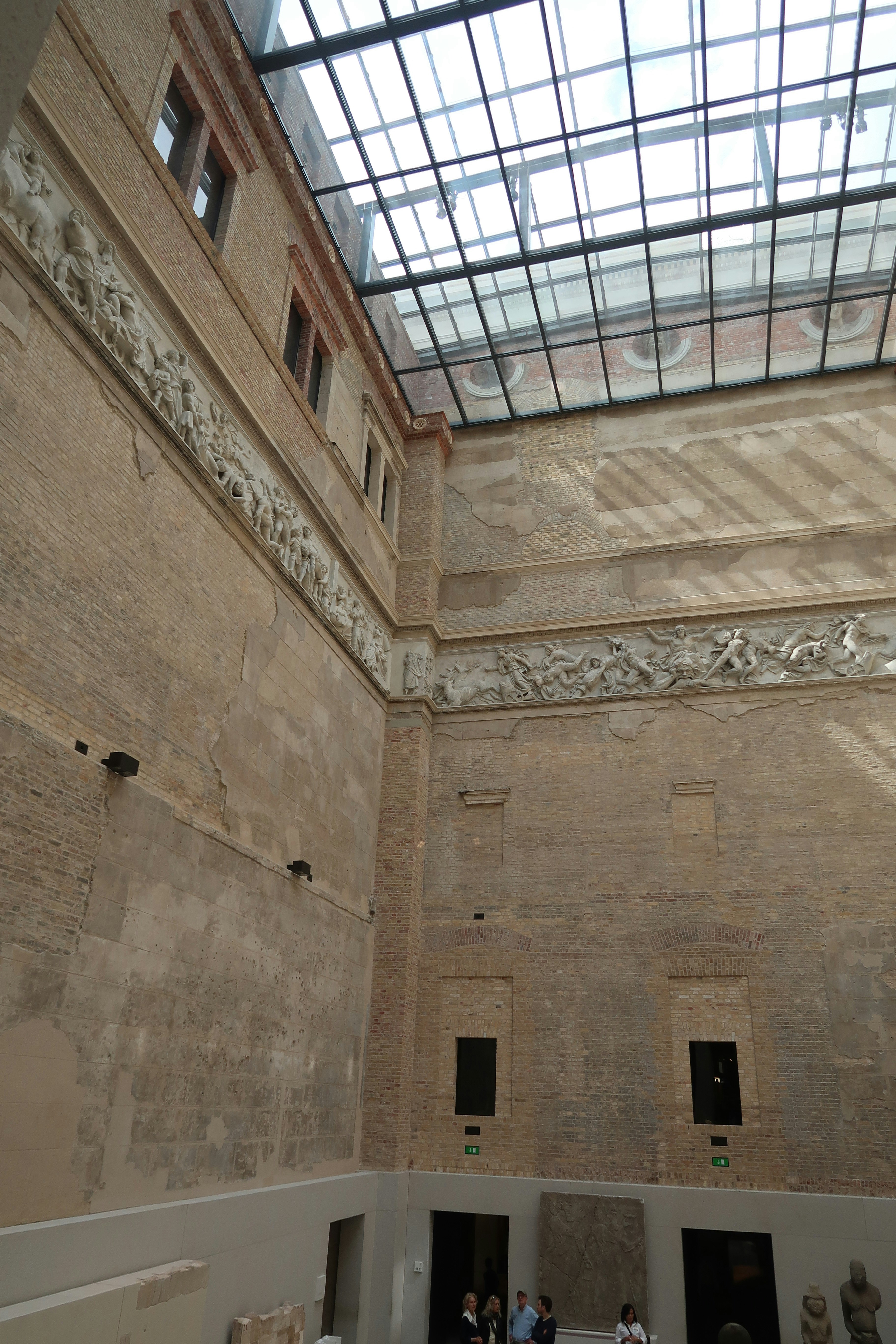 Light-Glazed Atrium: Brick Walls and Glass Roof in a Historic Gallery