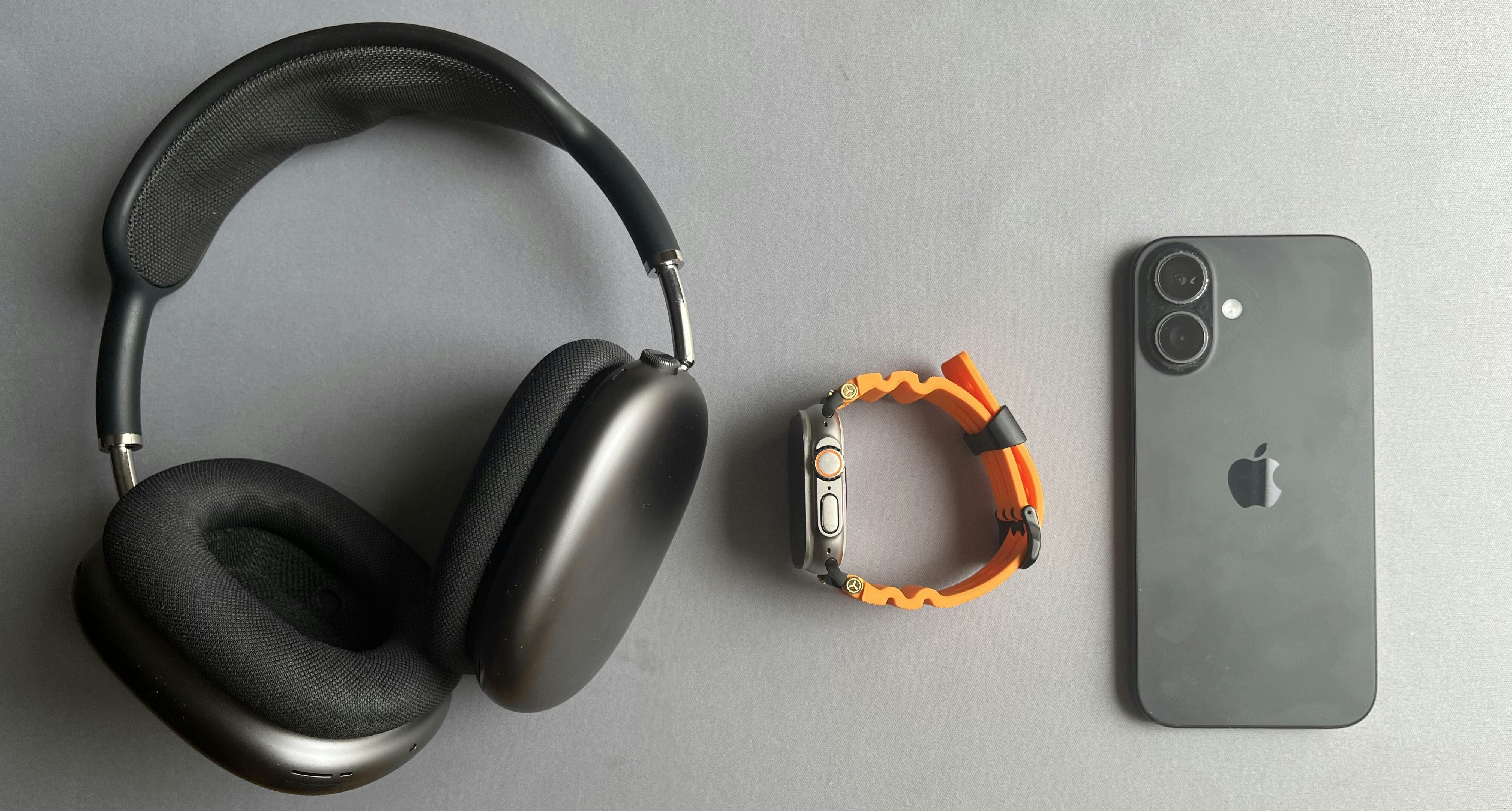 Three Gadgets, One Minimal Desk