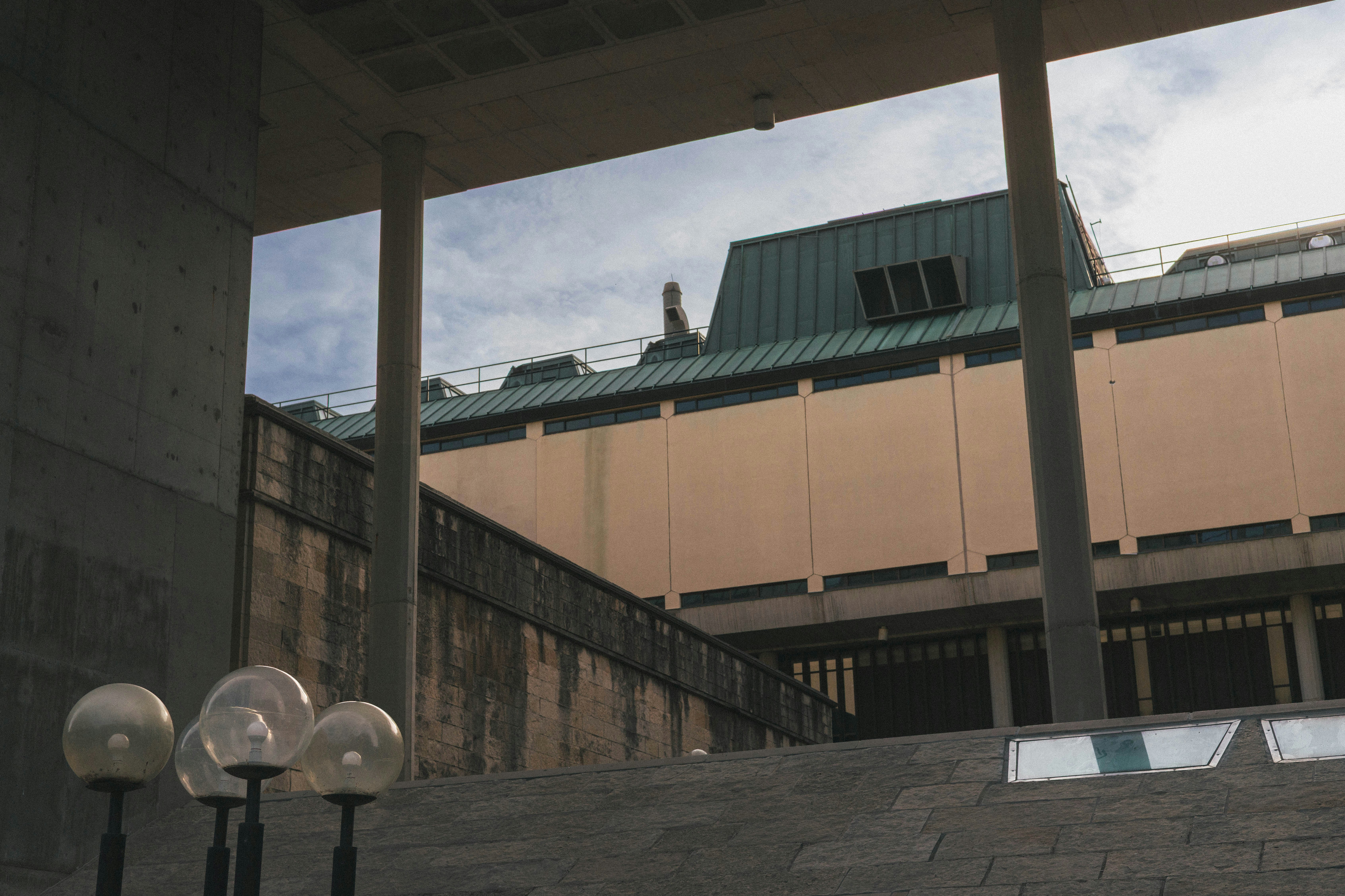 Overcast Atrium Horizon