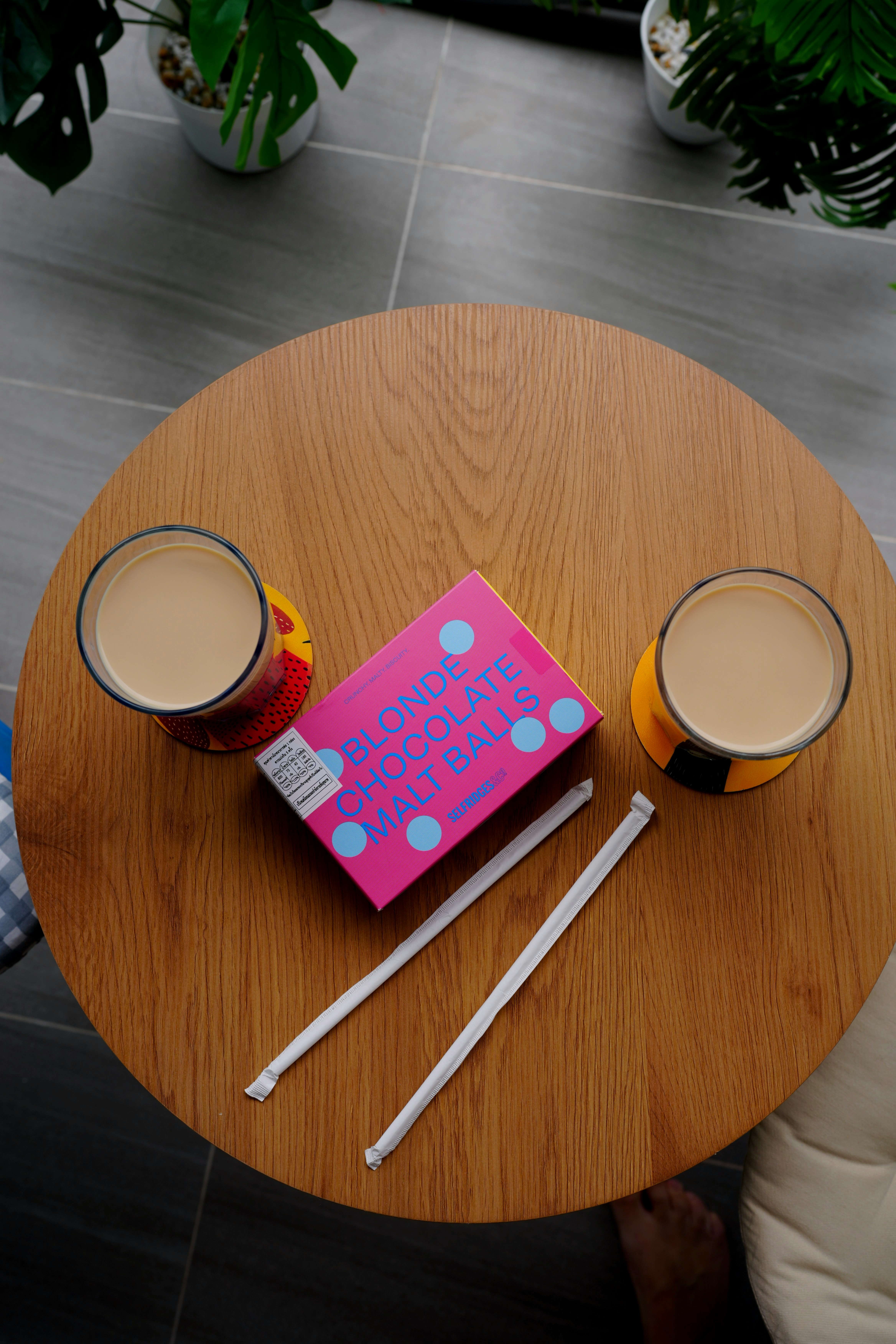 Tabletop Moment: Two Coffee Morges and a Pink Chocolate Box