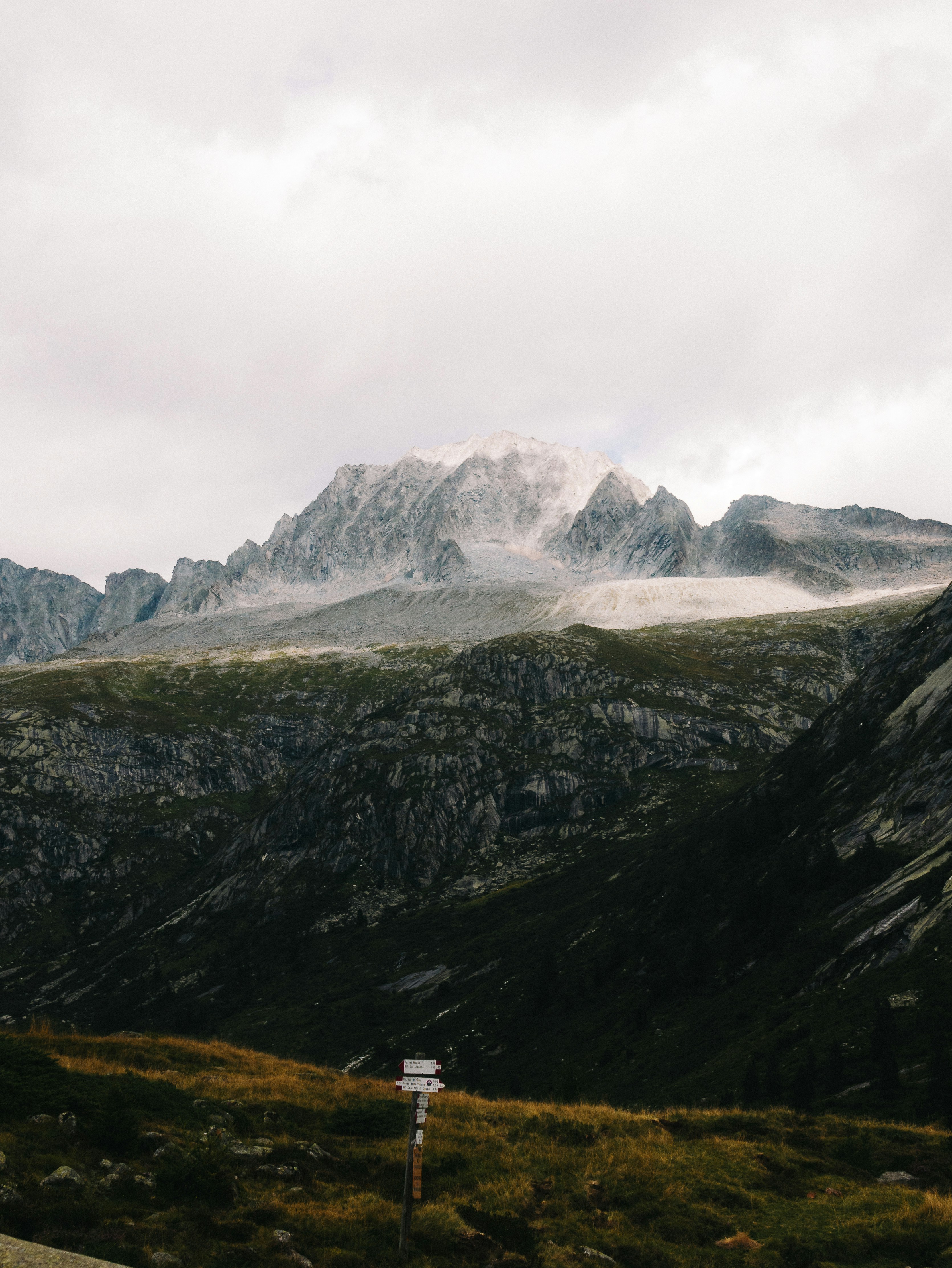 Snow-Washed Peaks Beneath a Quiet Sky