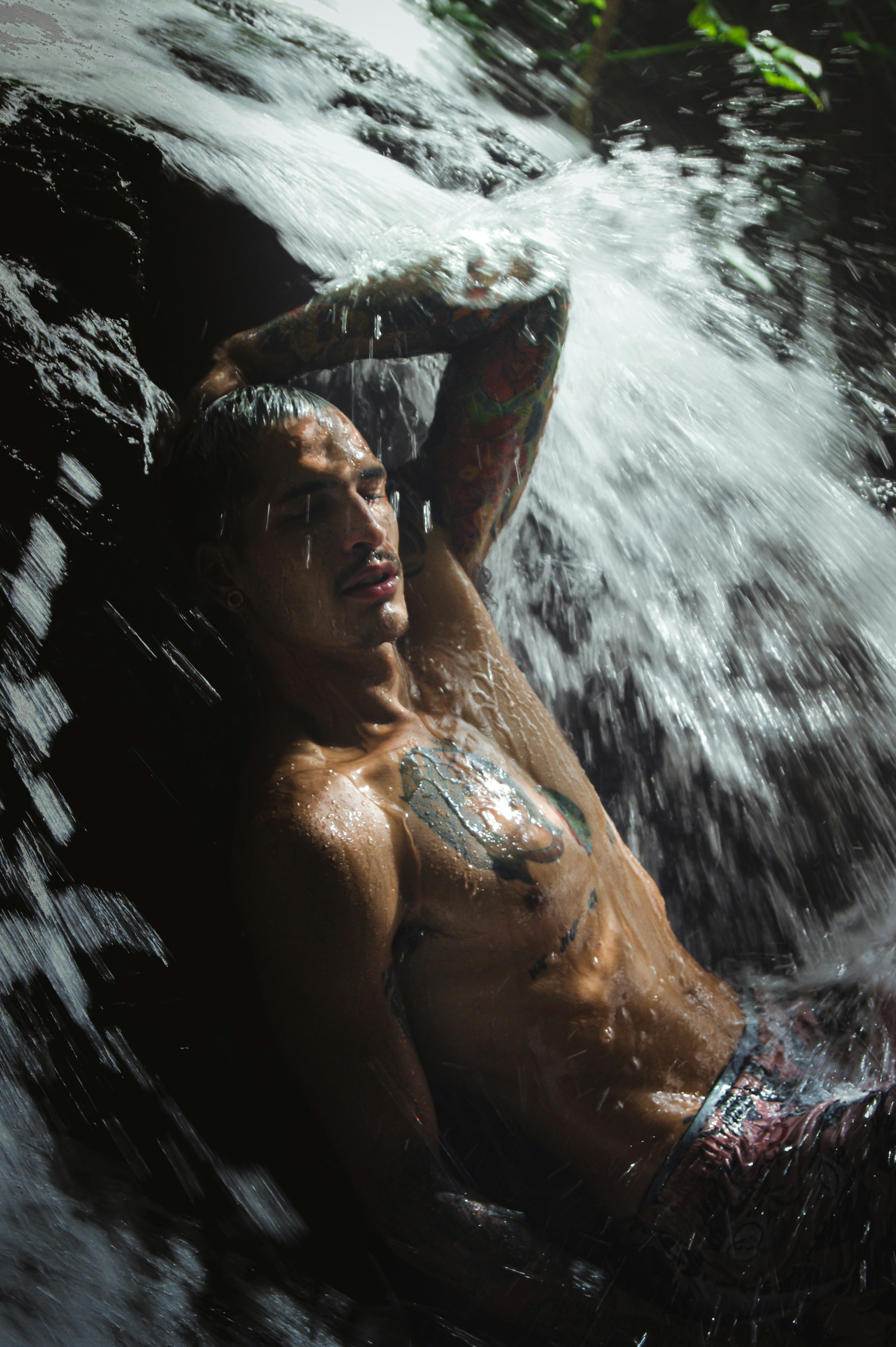 Underwater Confident: A Portrait in Cascading Light