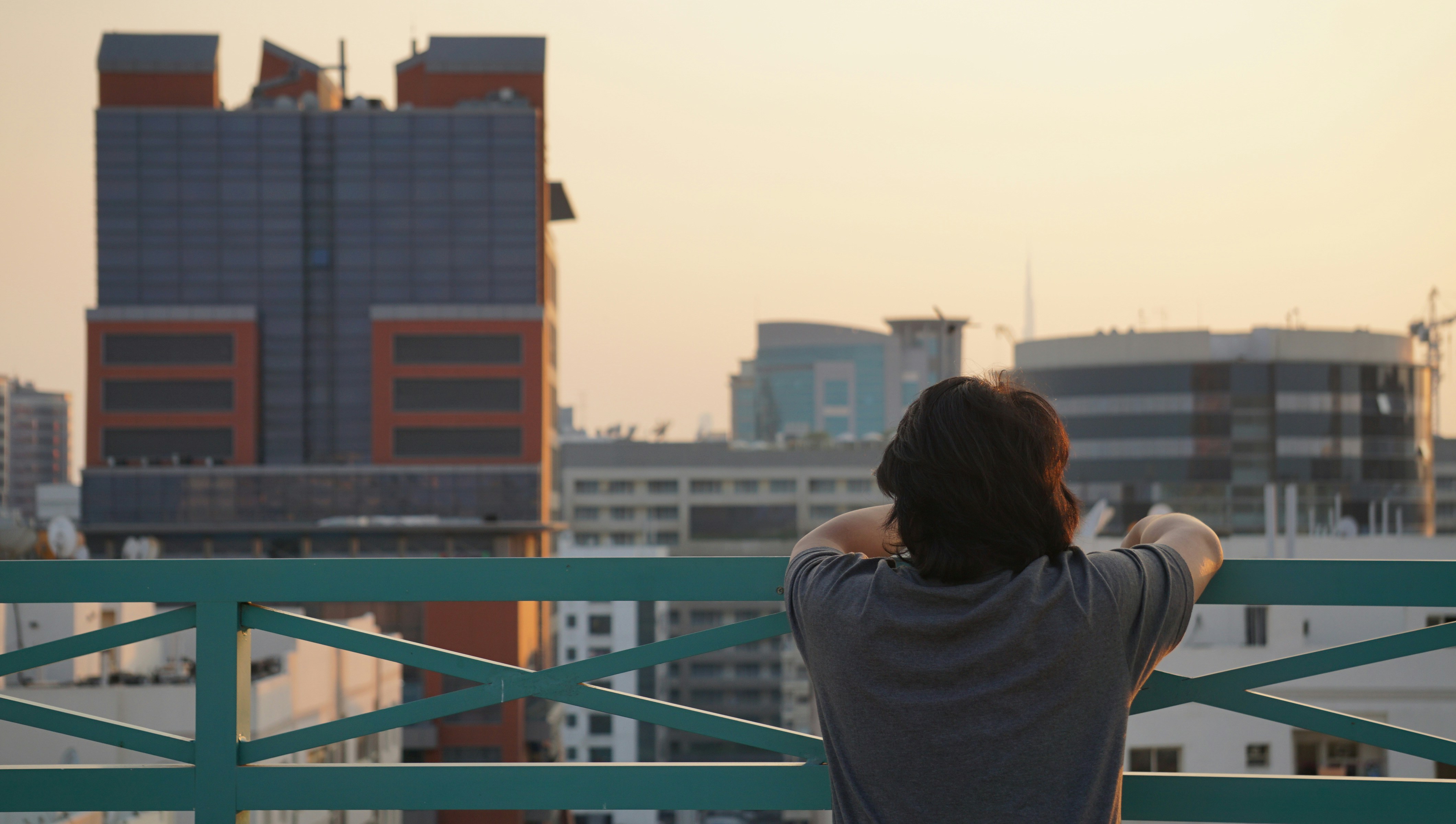 UrbanSentinel on the Balcony: A Quiet Watch Over the City